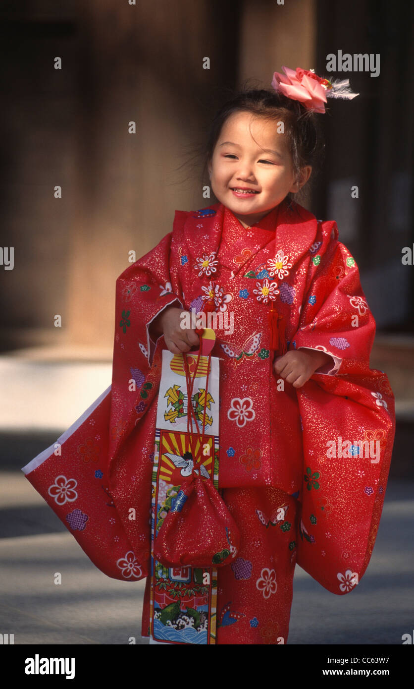 Japan, Tokyo, 7-5-3 children's festival, girl Stock Photo - Alamy
