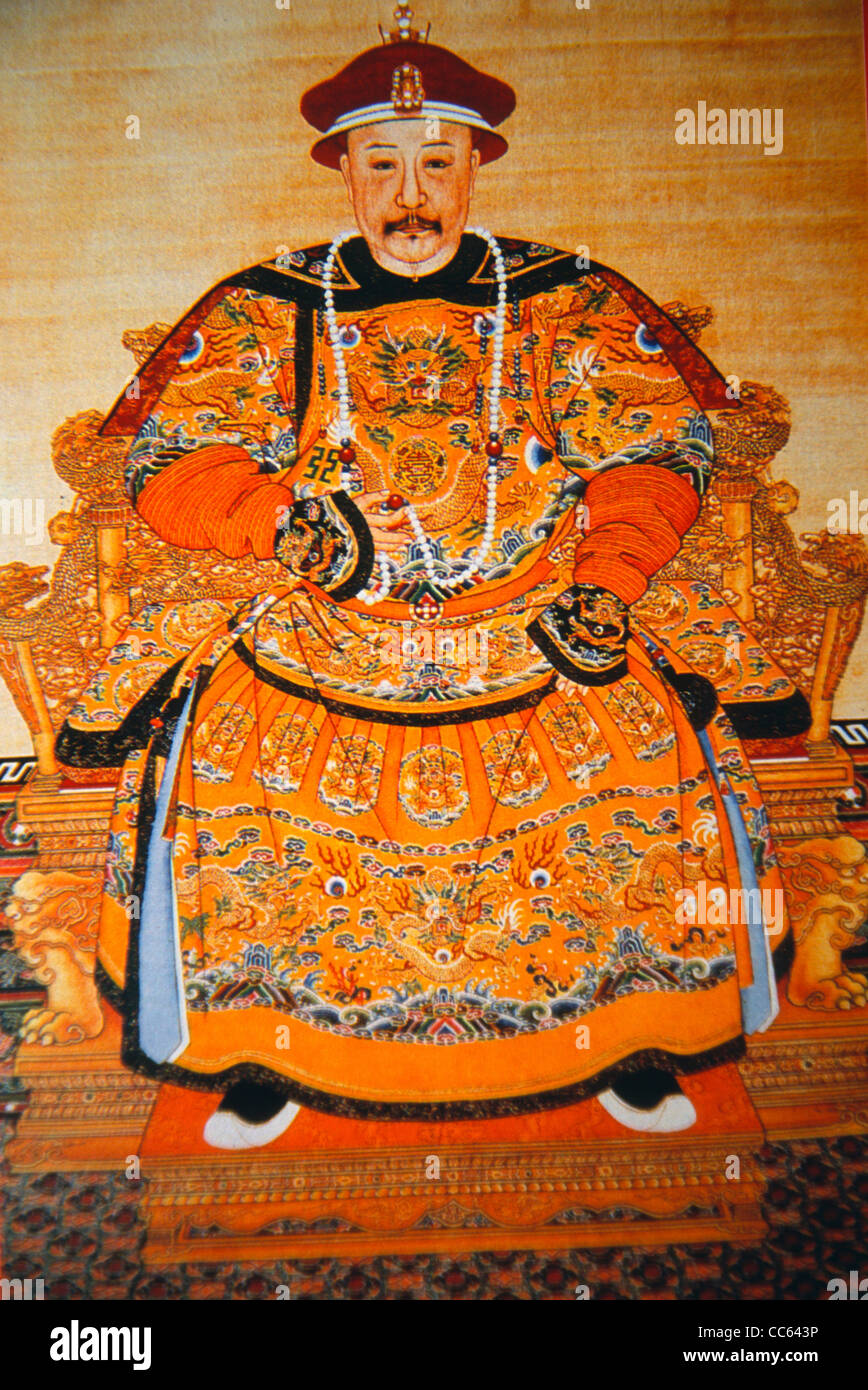 China emperor painting hi-res stock photography and images - Alamy