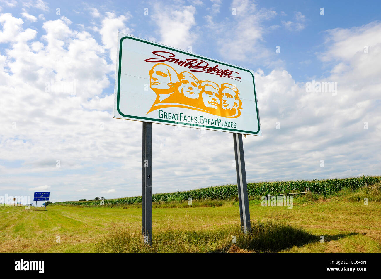 Interstate 90 road signs hi-res stock photography and images - Alamy