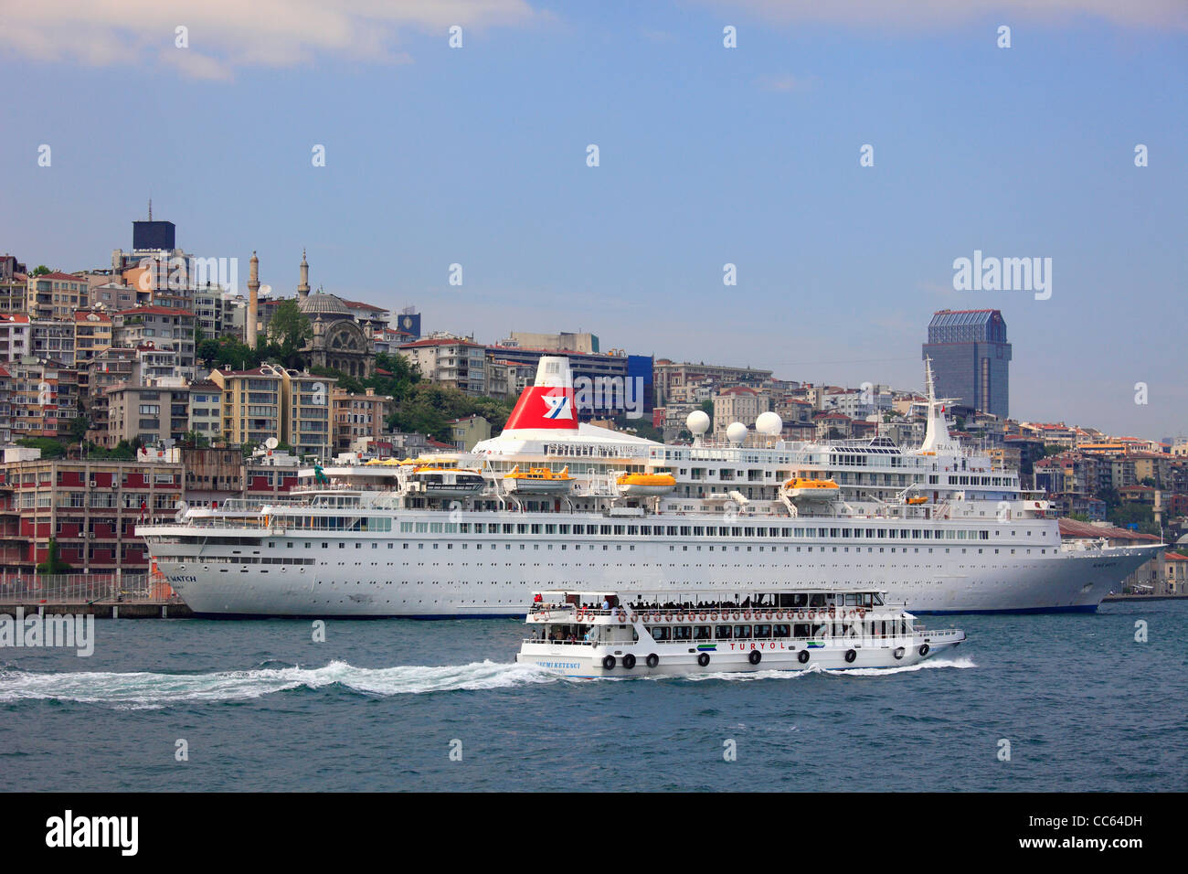 Turkey, Istanbul, Bosphorus, harbour, ships Stock Photo - Alamy