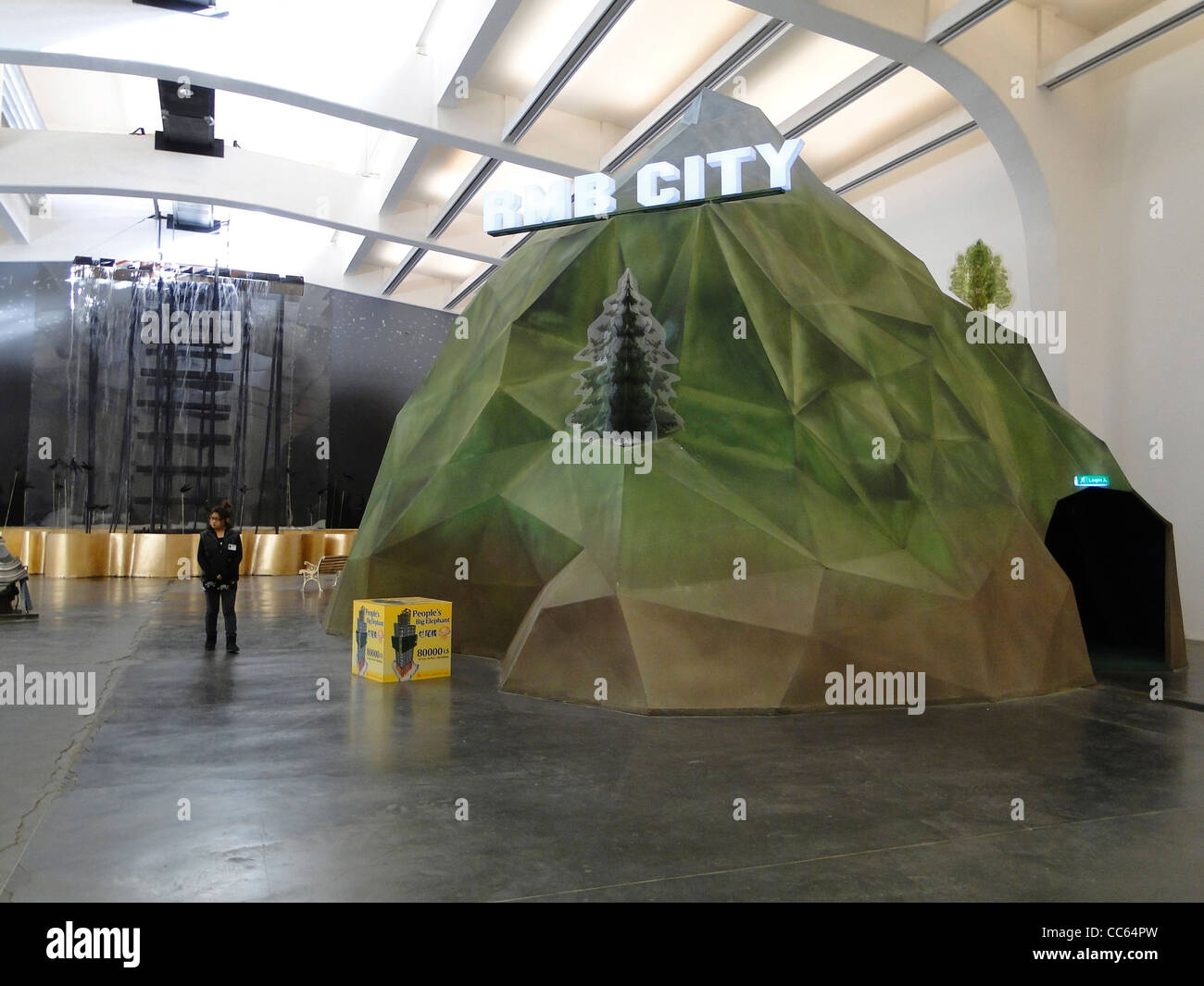 Interior of a gallery, 798 Art Zone, Beijing, China Stock Photo - Alamy
