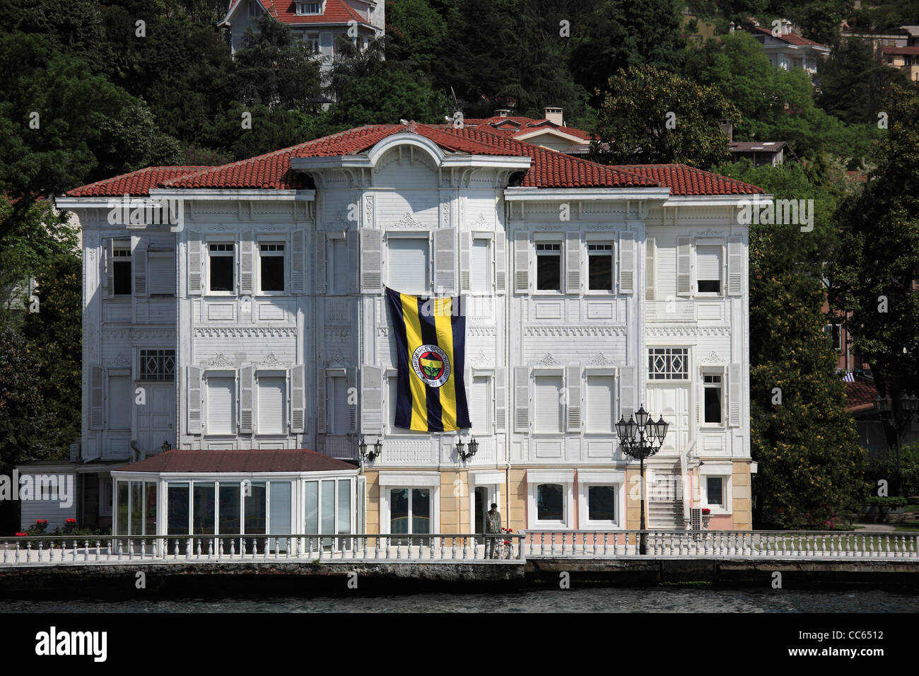 Turkey, Istanbul, Bosphorus, yali, wooden summer residence Stock Photo ...