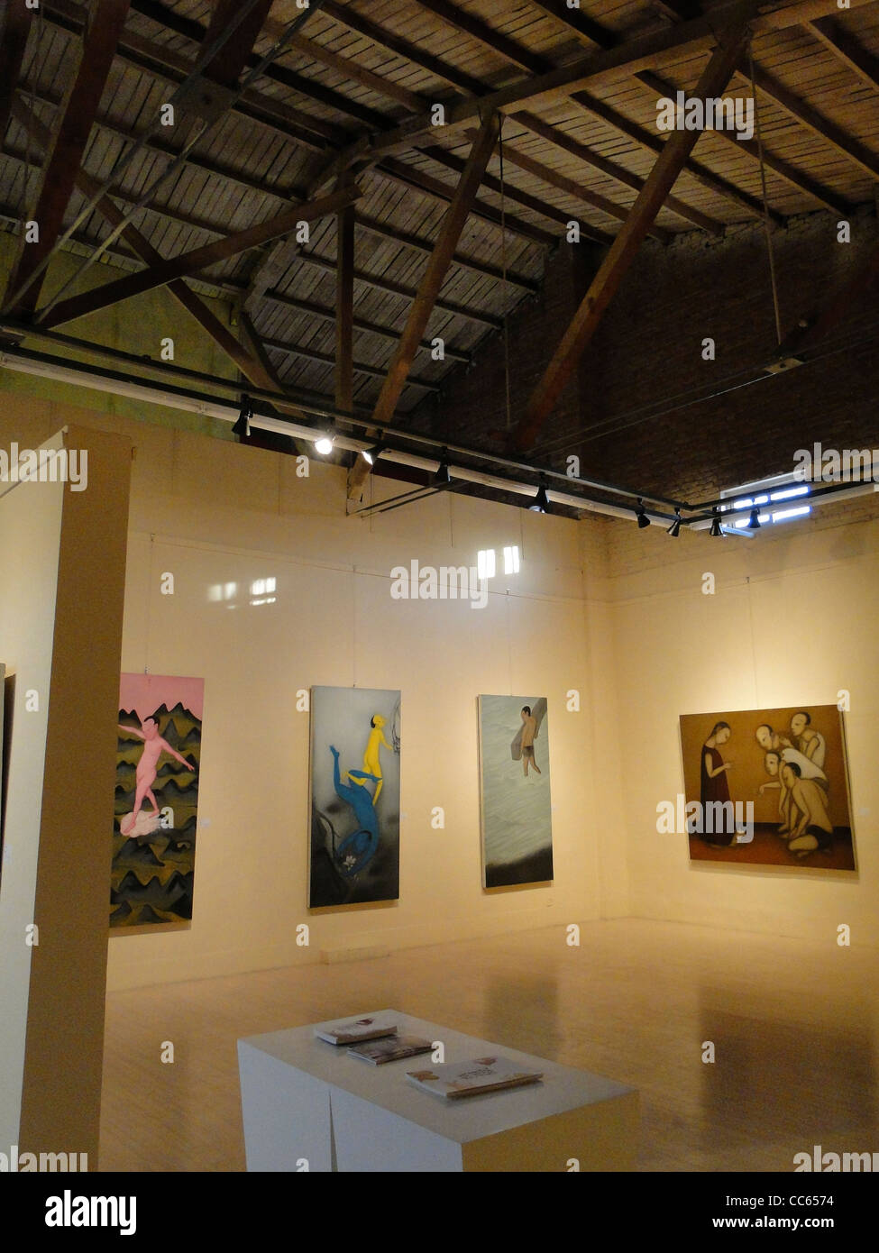 Interior of a gallery, 798 Art Zone, Beijing, China Stock Photo - Alamy