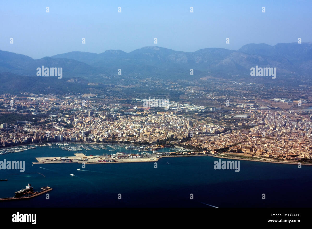 The port of palma de mallorca majorca hi-res stock photography and ...