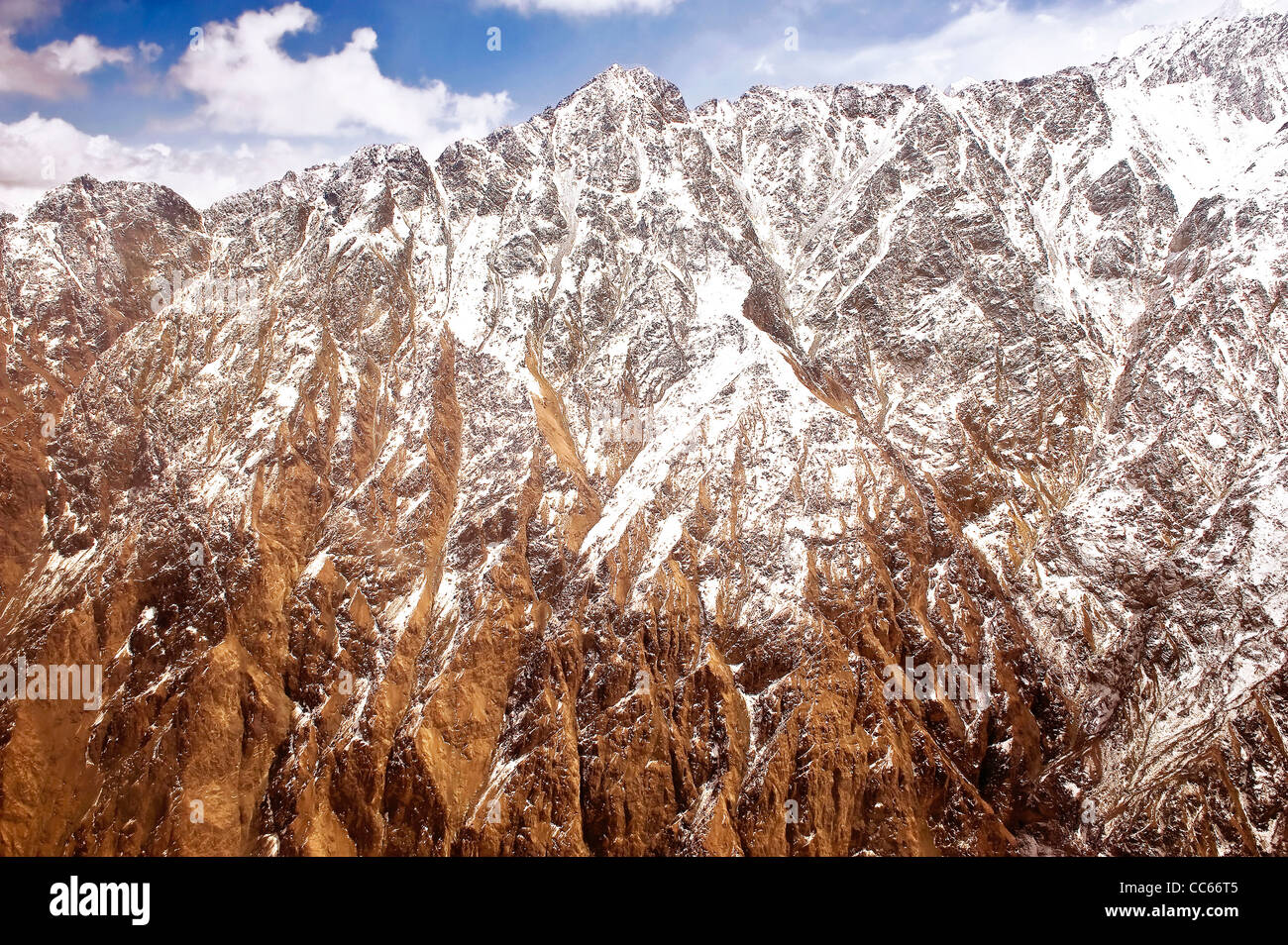 Himalaya range hi-res stock photography and images - Alamy