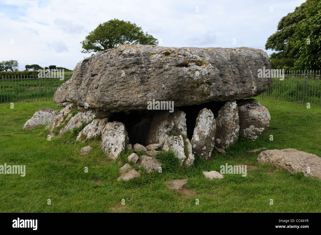 Din Lligwy Cromlech Burial Chamber Moelfre Anglesey Wales Cymru UK GB ...
