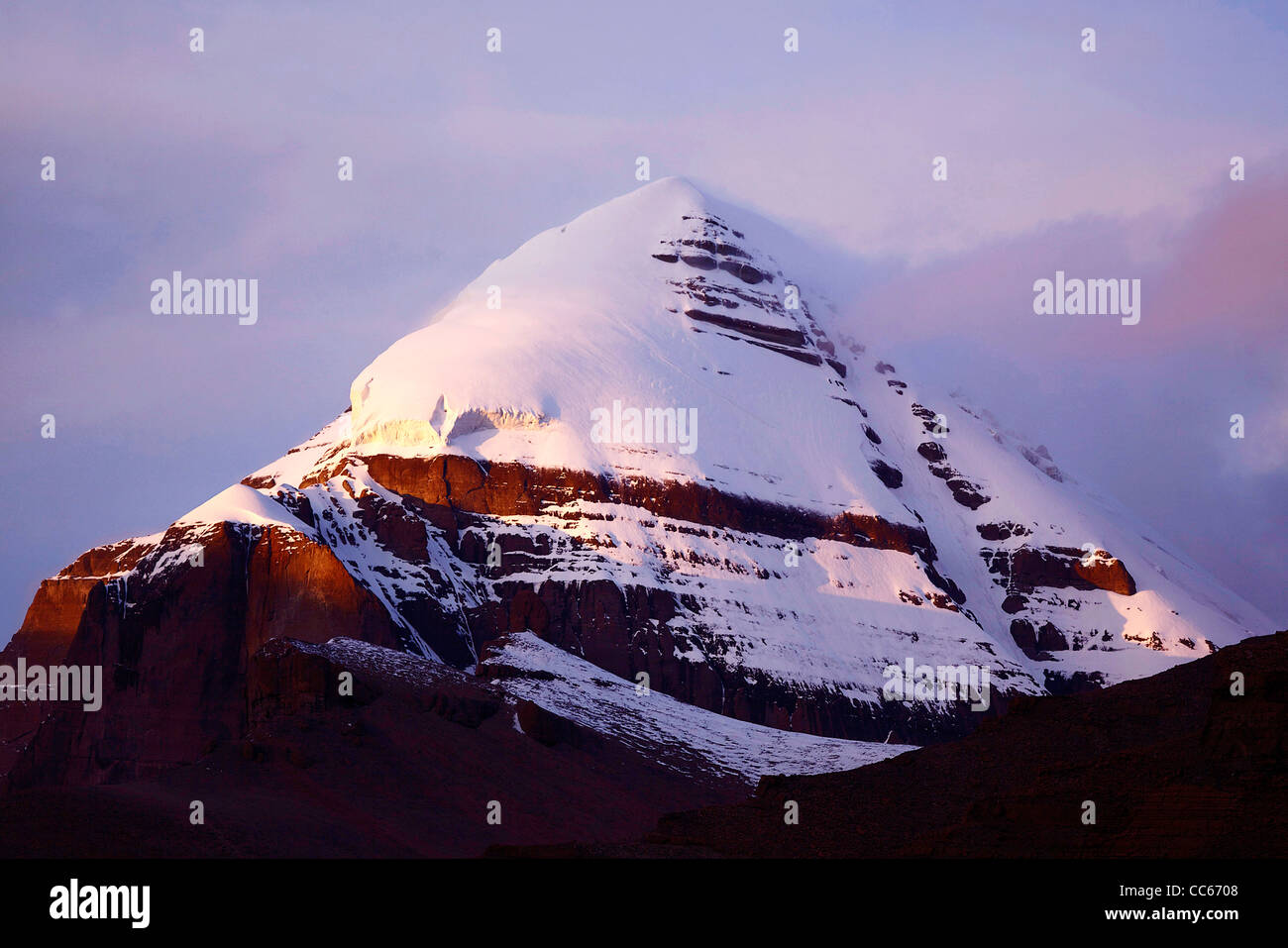 Mount kailash hi-res stock photography and images - Alamy