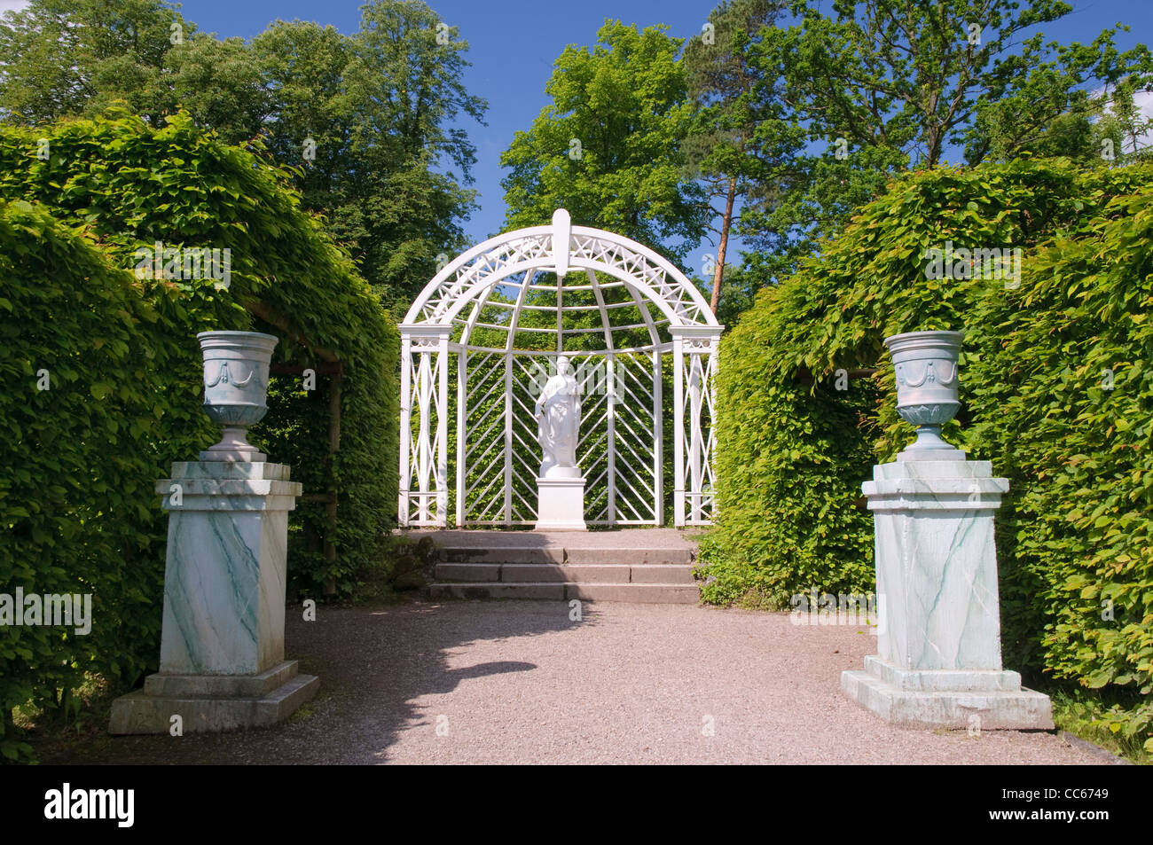 An alcove garden hi-res stock photography and images - Alamy