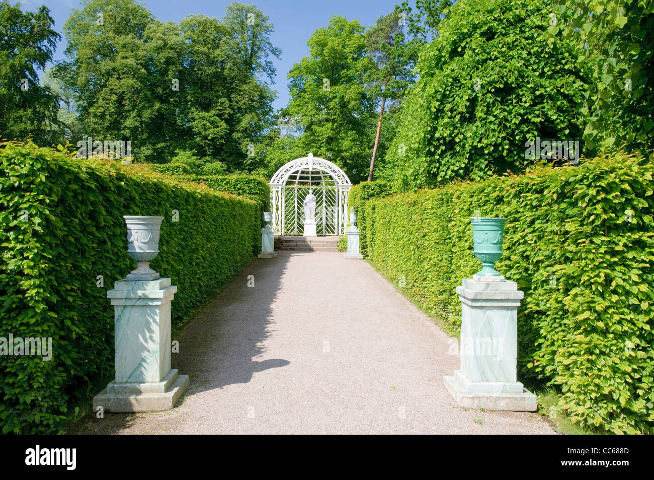 An alcove garden hi-res stock photography and images - Alamy