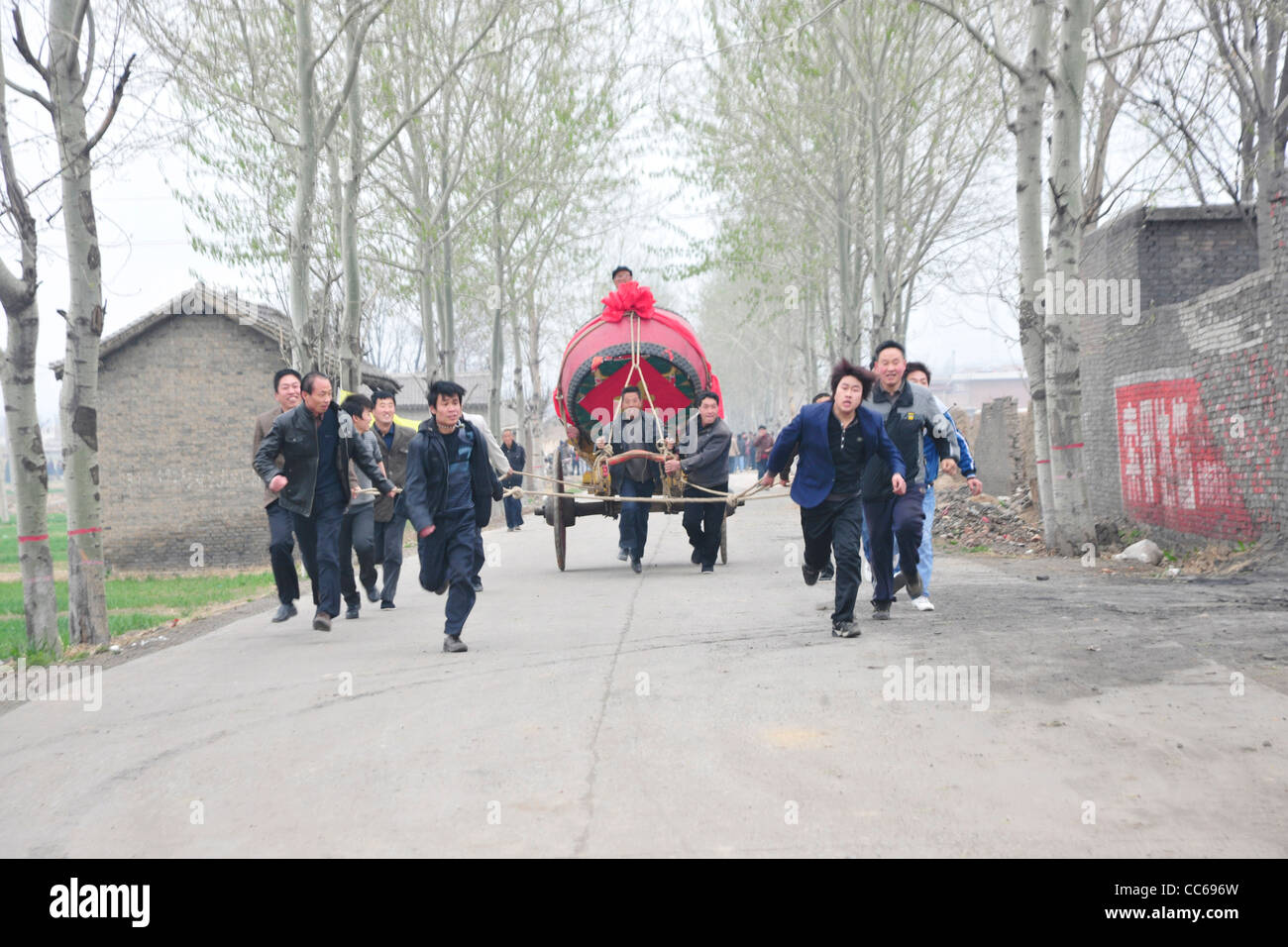 Chinese Carriage High Resolution Stock Photography and Images - Alamy