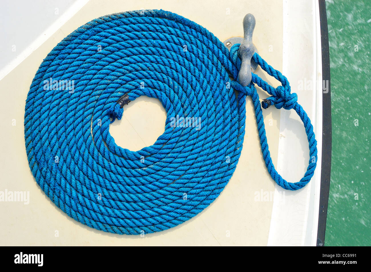 Forward mooring line coiled on Le Boat's charter boat Casier, Treviso ...