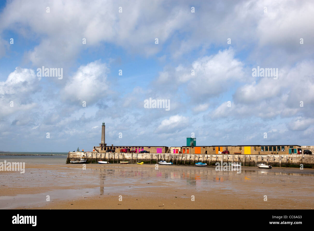 Beach and Stone Pier Margate Kent Stock Photo - Alamy