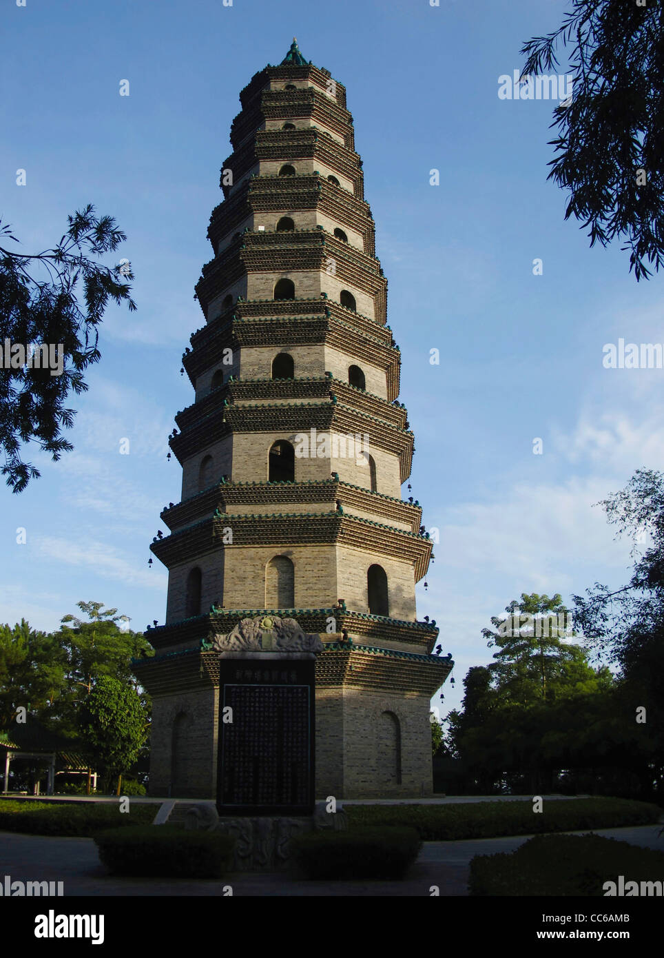 Long Xiang Pagoda, Qingxiu Mountain Scenic Area, Nanning, Guangxi ...
