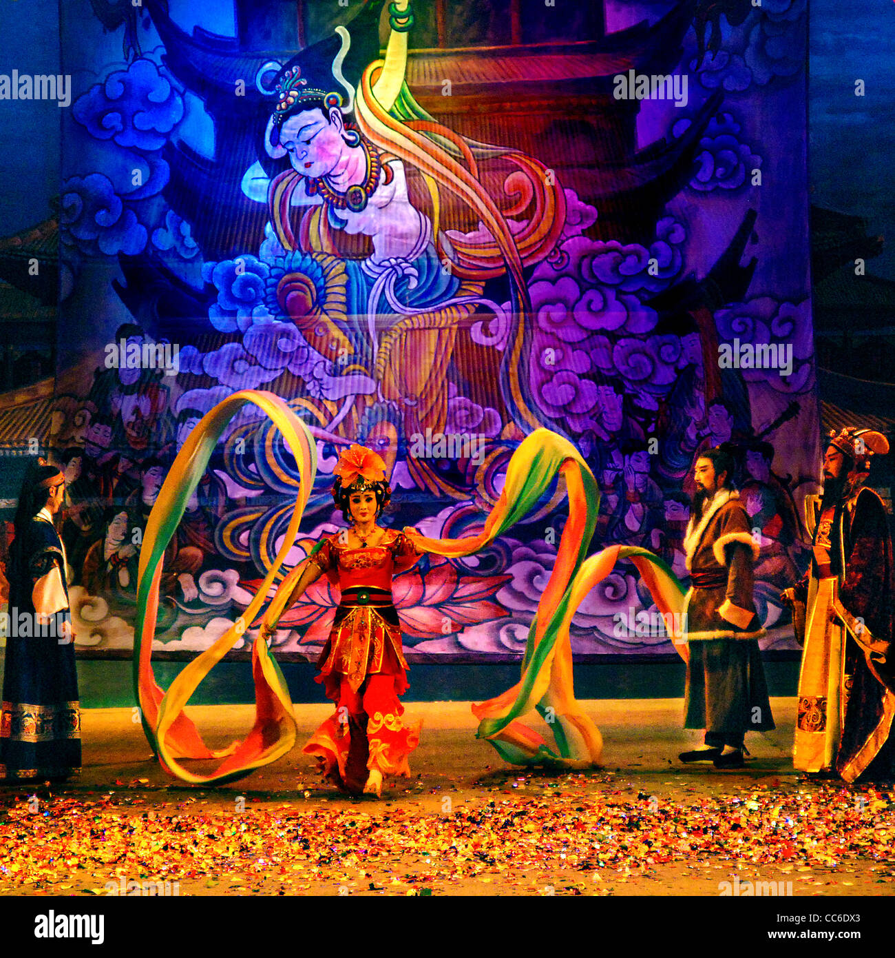 Peking opera performance hi-res stock photography and images - Alamy