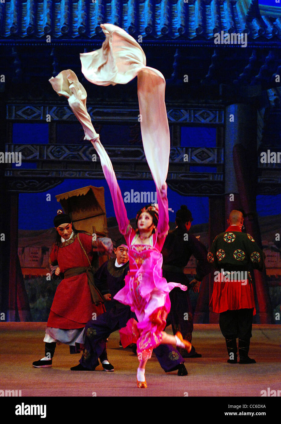 Peking opera performance, Beijing, China Stock Photo - Alamy