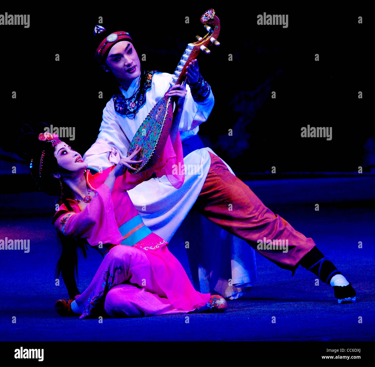 Peking opera performance, Beijing, China Stock Photo - Alamy