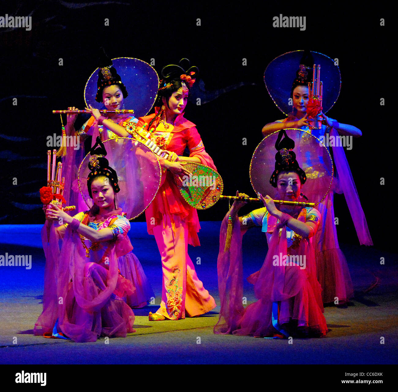 Peking opera performance, Beijing, China Stock Photo - Alamy