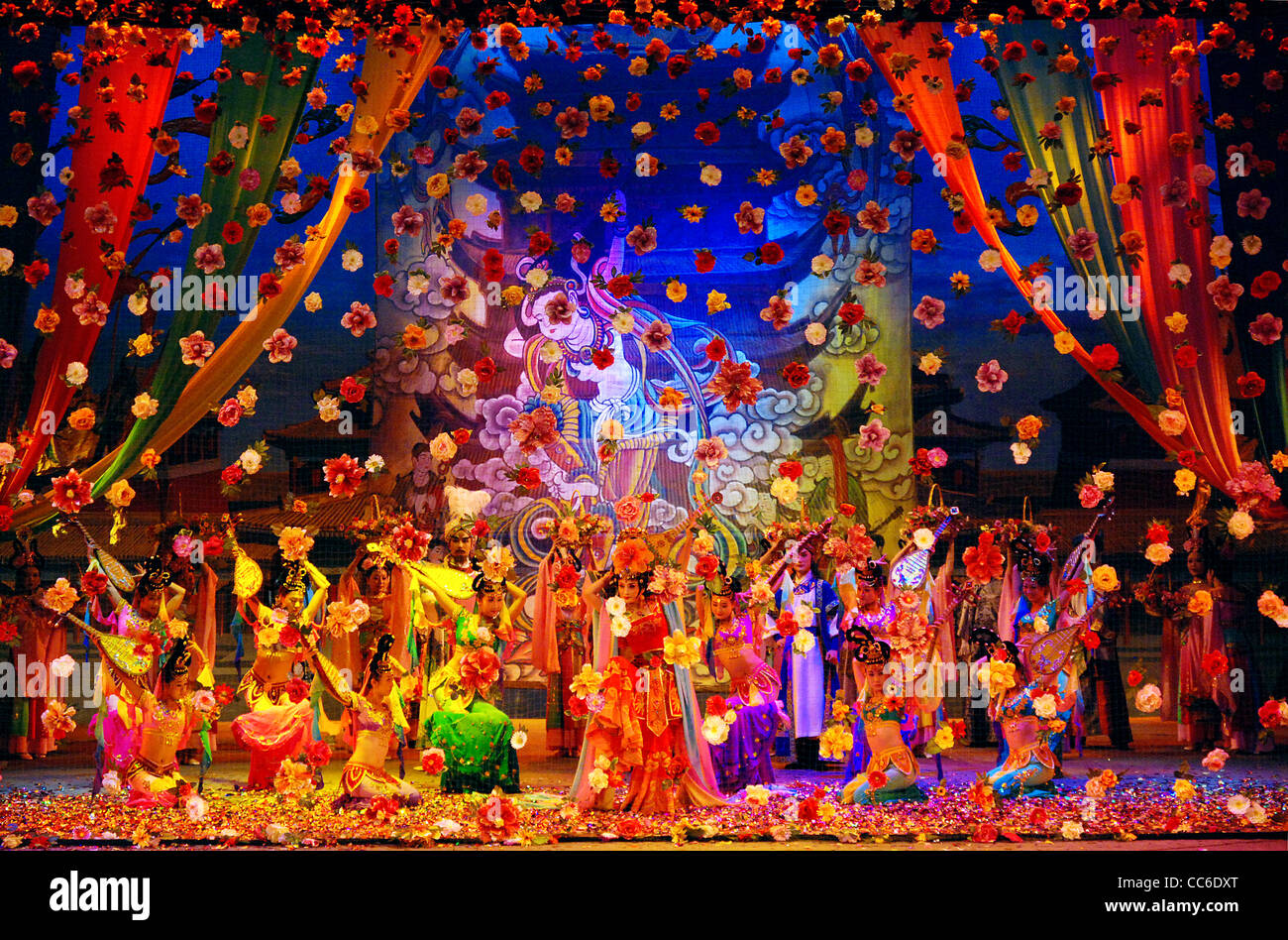 Peking opera performance, Beijing, China Stock Photo - Alamy