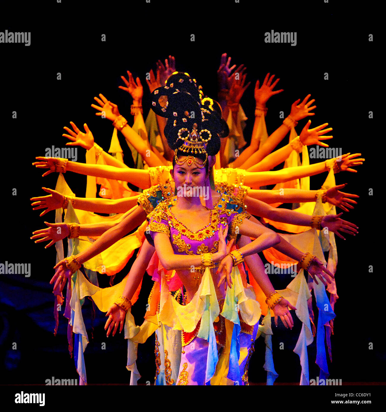 Thousand hands dance hi-res stock photography and images - Alamy
