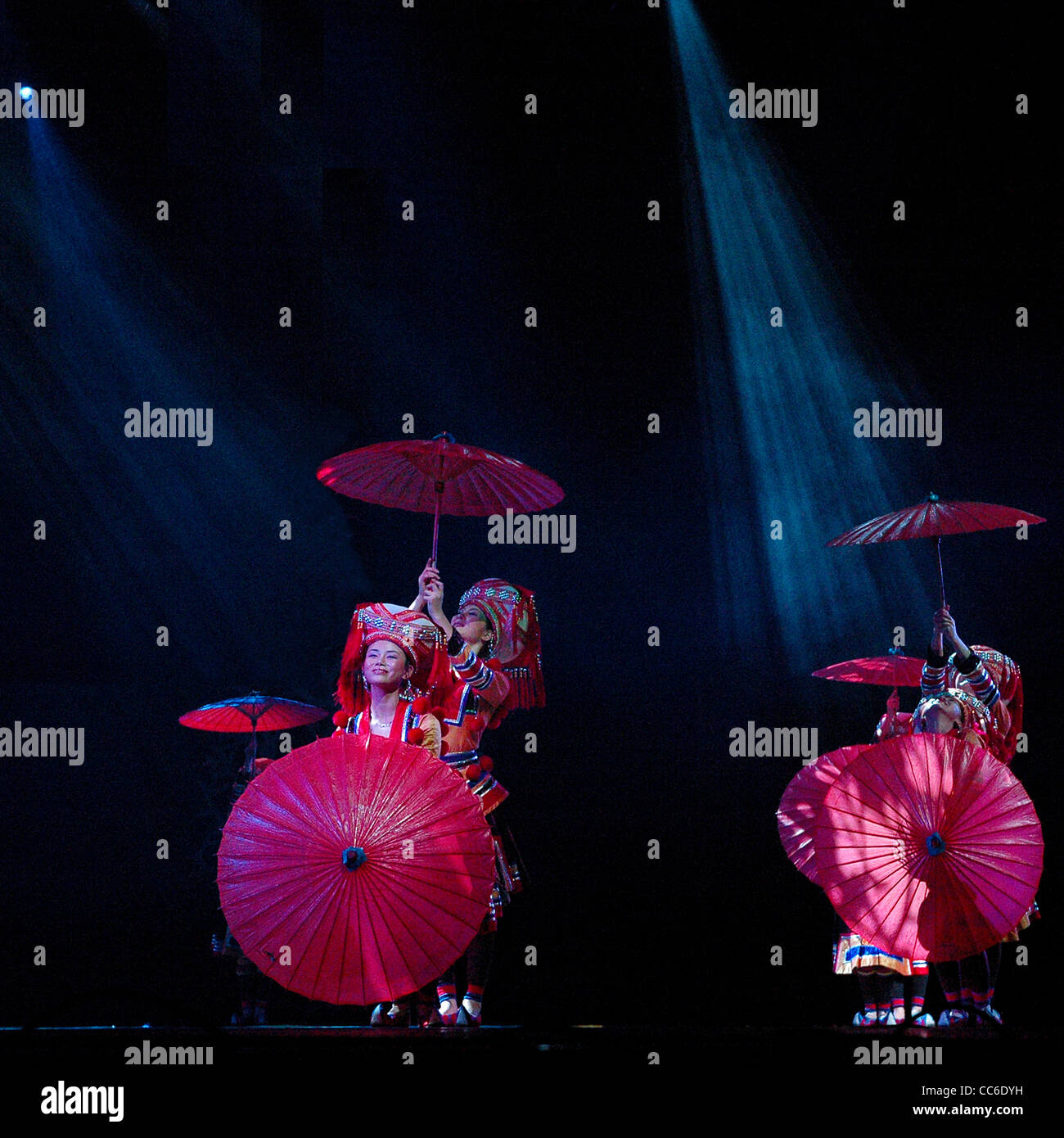 Traditional dance, Beijing, China Stock Photo - Alamy