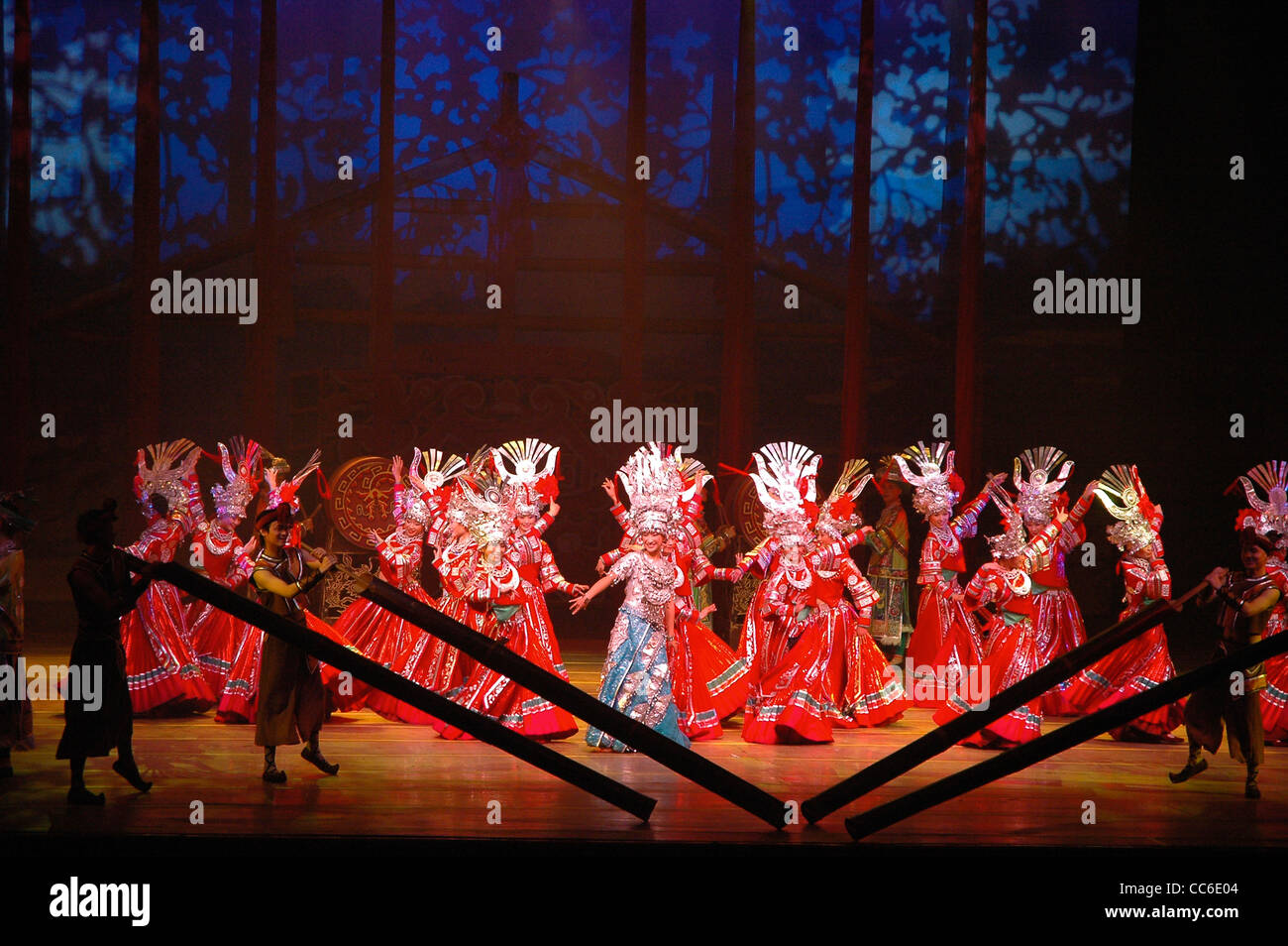 Traditional dance, Beijing, China Stock Photo - Alamy