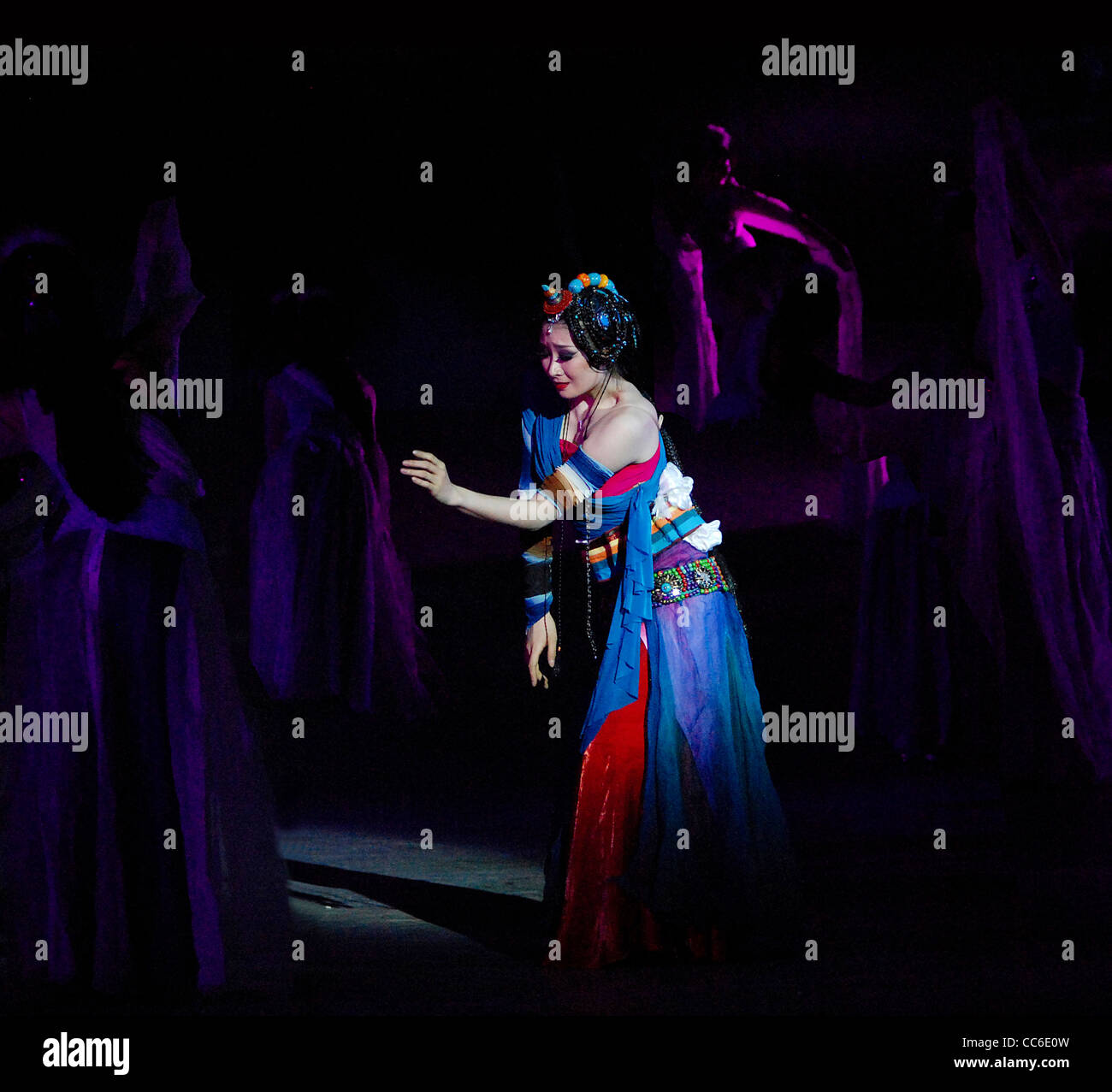 Traditional dance, Beijing, China Stock Photo - Alamy