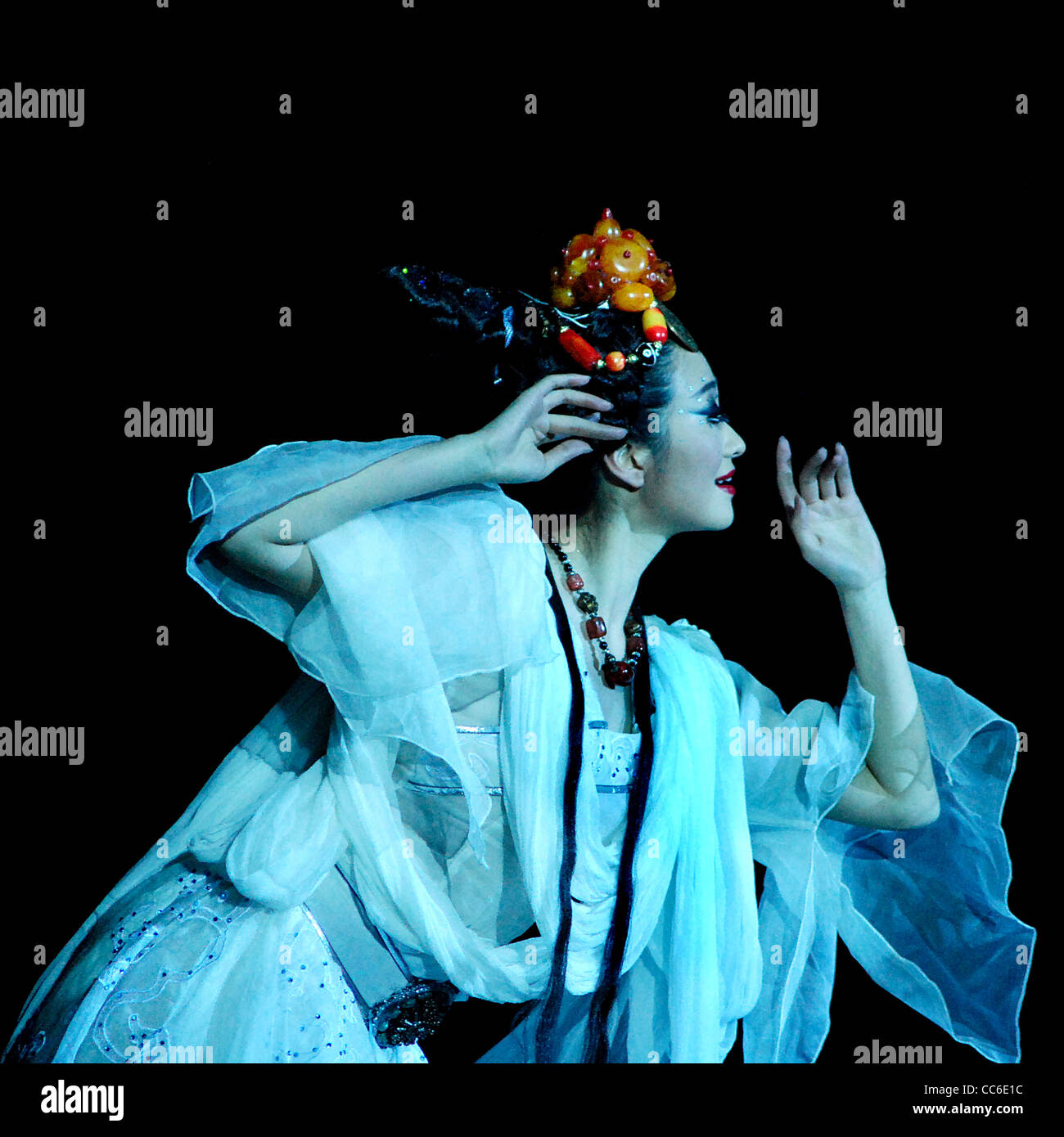 Traditional dance, Beijing, China Stock Photo - Alamy