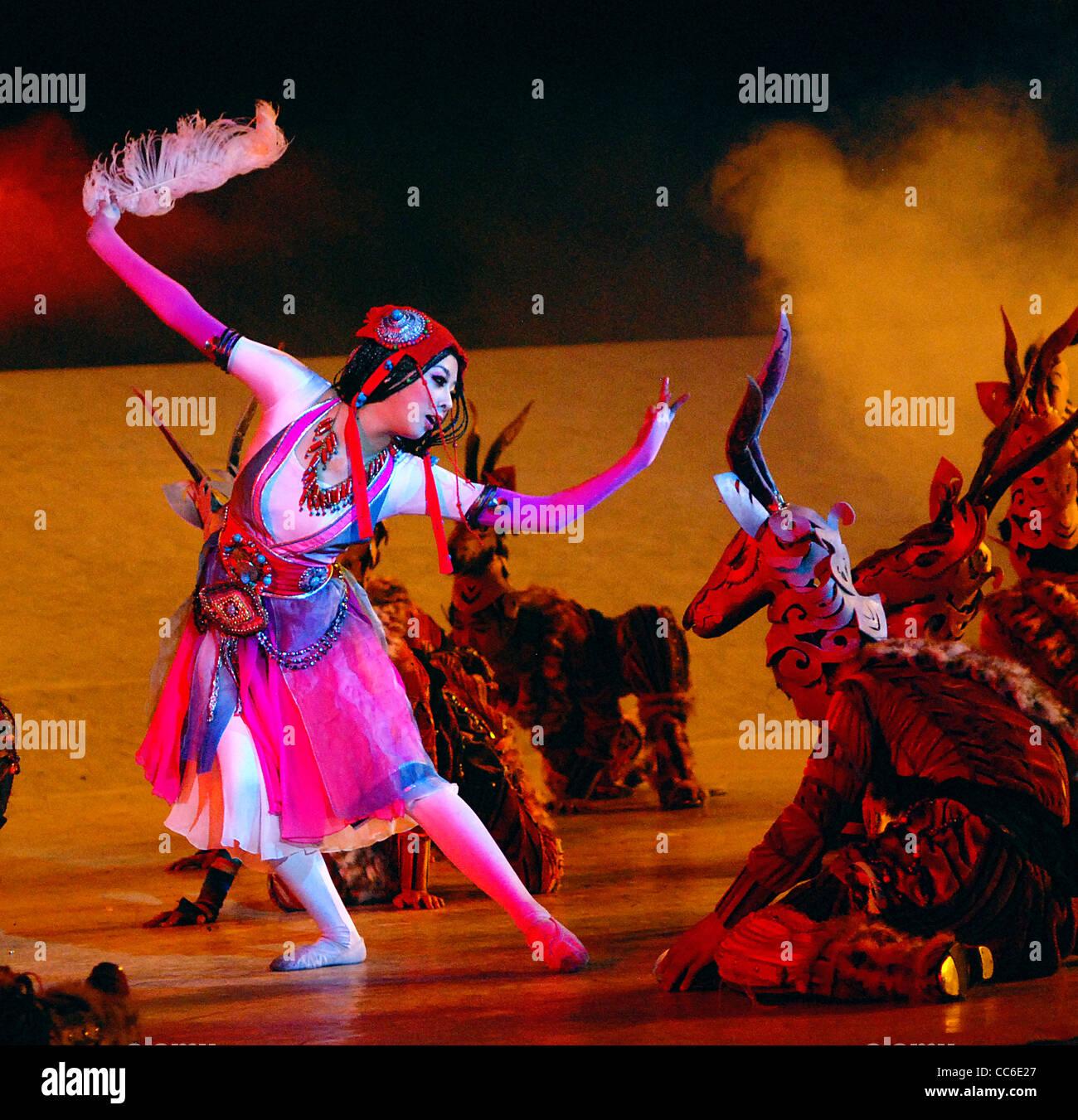 Traditional dance, Beijing, China Stock Photo - Alamy