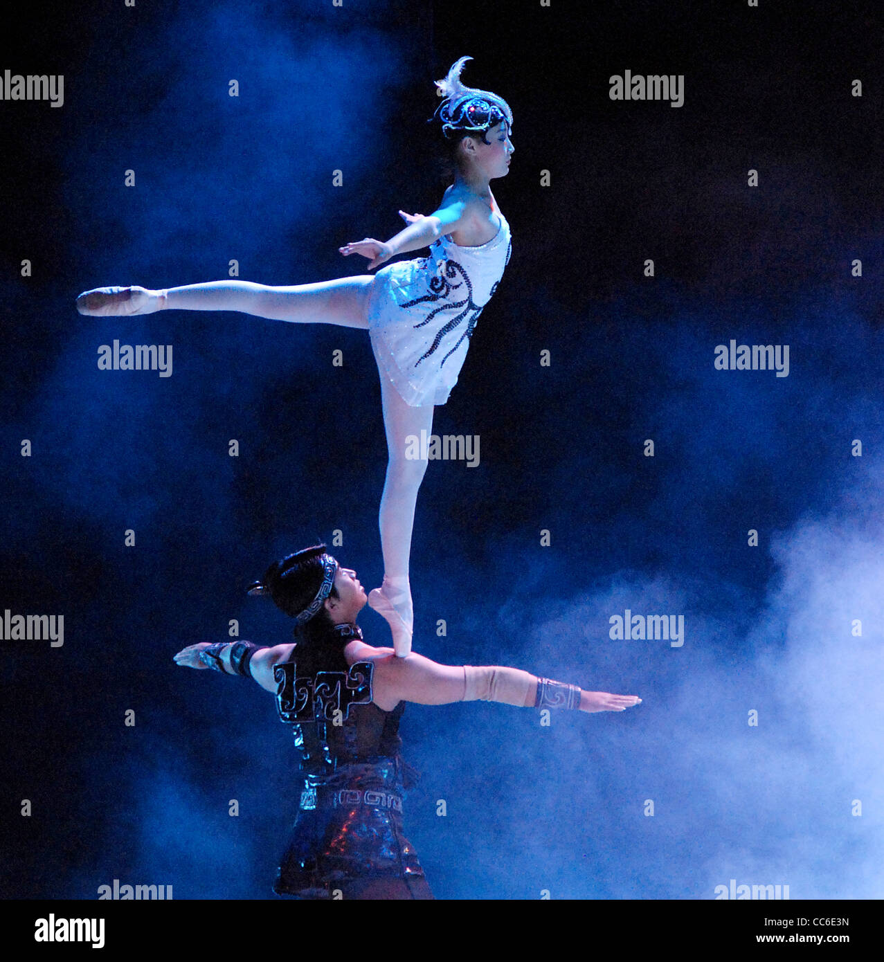 Chinese acrobatics, Beijing, China Stock Photo - Alamy