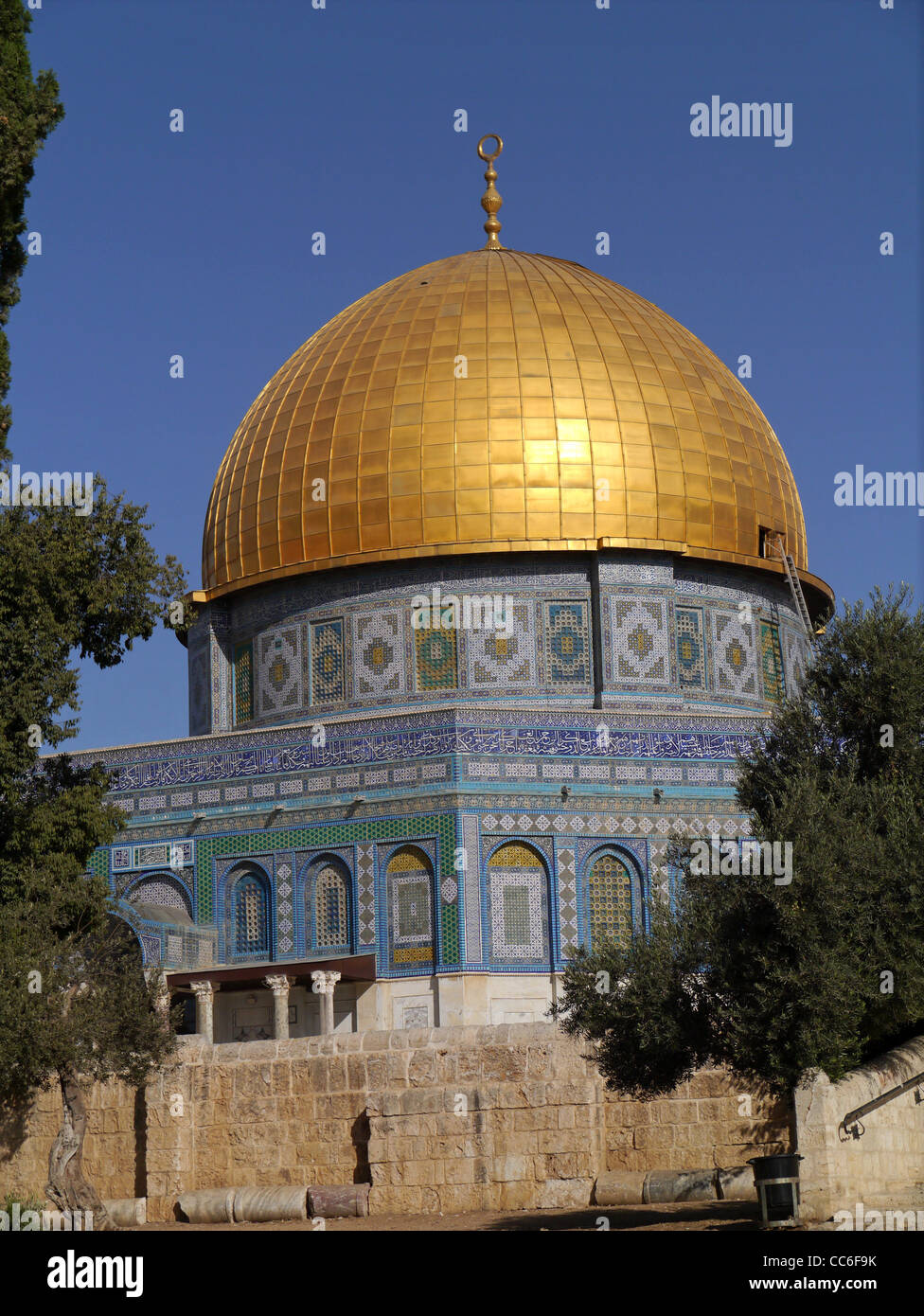 Side dome hi-res stock photography and images - Alamy