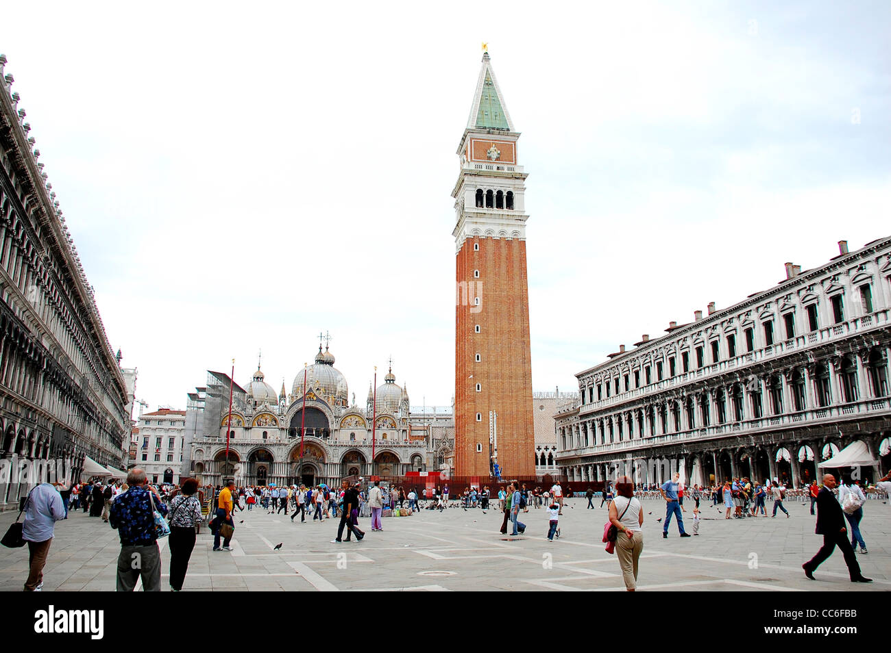 Saint marco plaza hi-res stock photography and images - Alamy