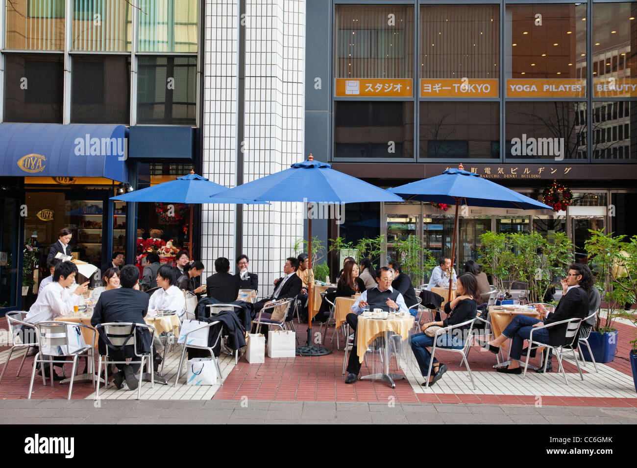 Japan, Tokyo, Marunouchi, Marunouchi Nakadori Street, Outdoor Cafes ...
