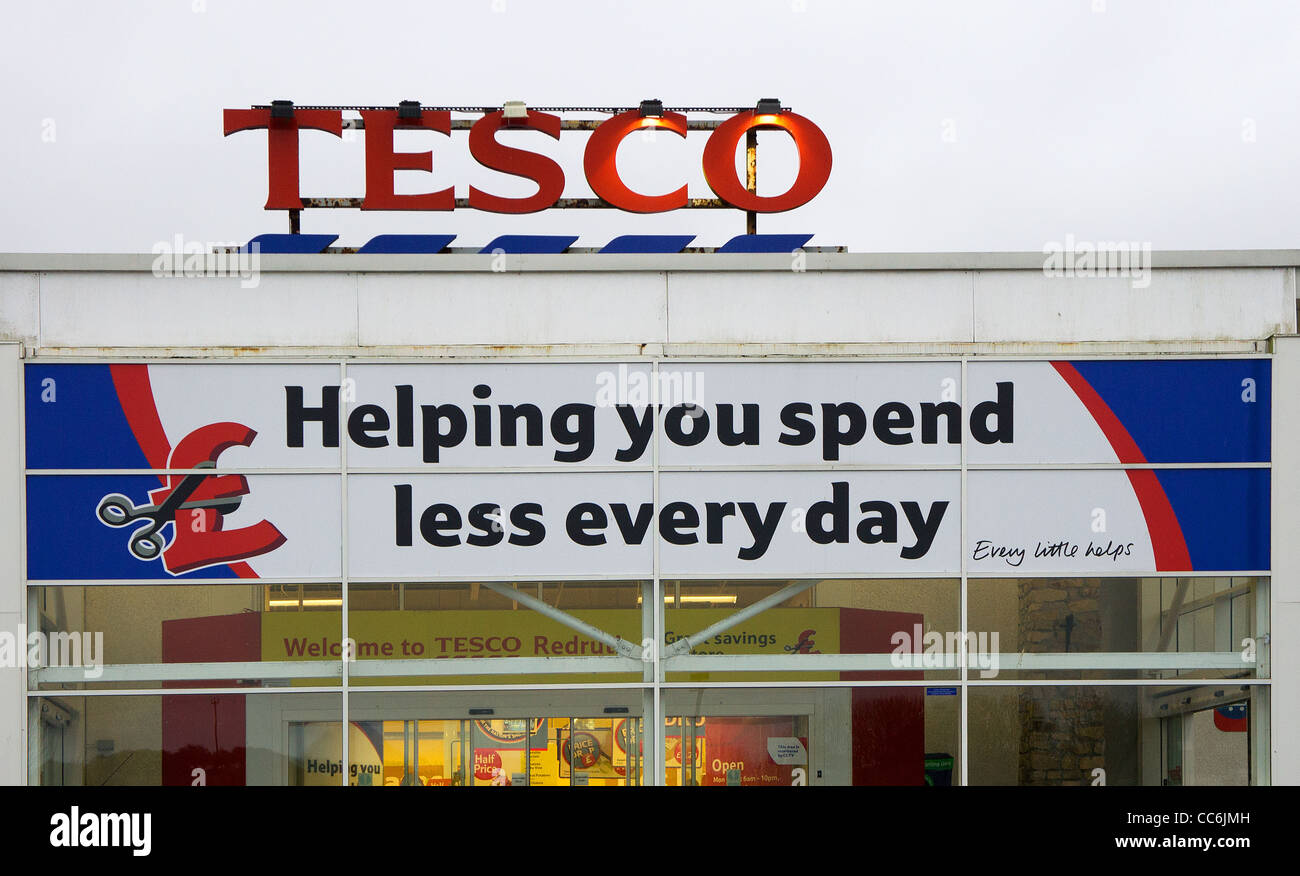 Tesco entrance hi-res stock photography and images - Alamy