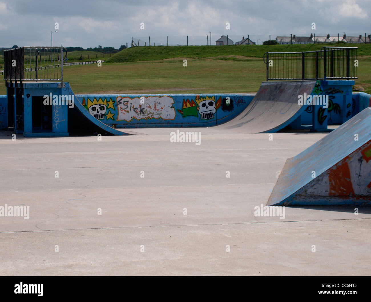 Skate park hi-res stock photography and images - Alamy