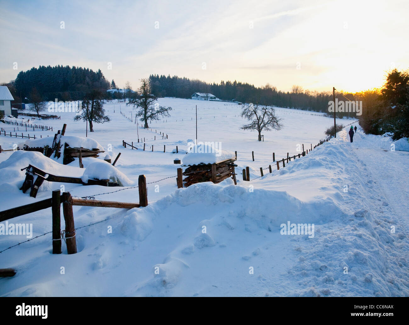 Deep winters snow hi-res stock photography and images - Alamy
