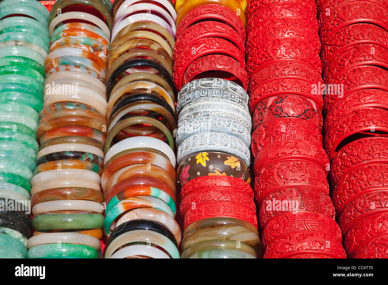 Chinese bangles hi-res stock photography and images - Alamy