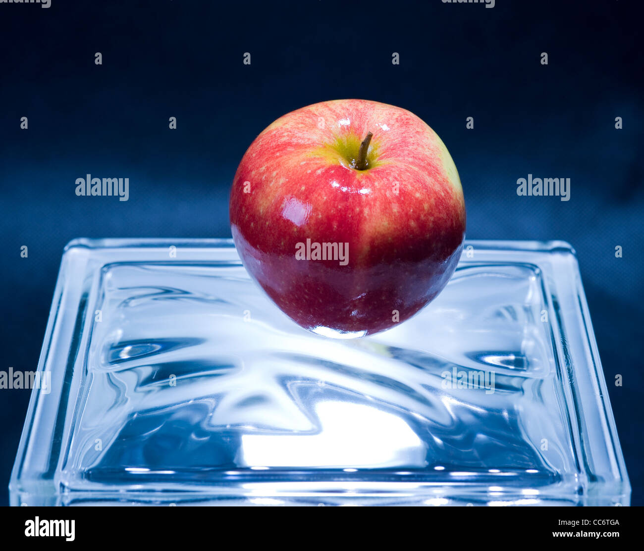 An apple -- still life Stock Photo - Alamy