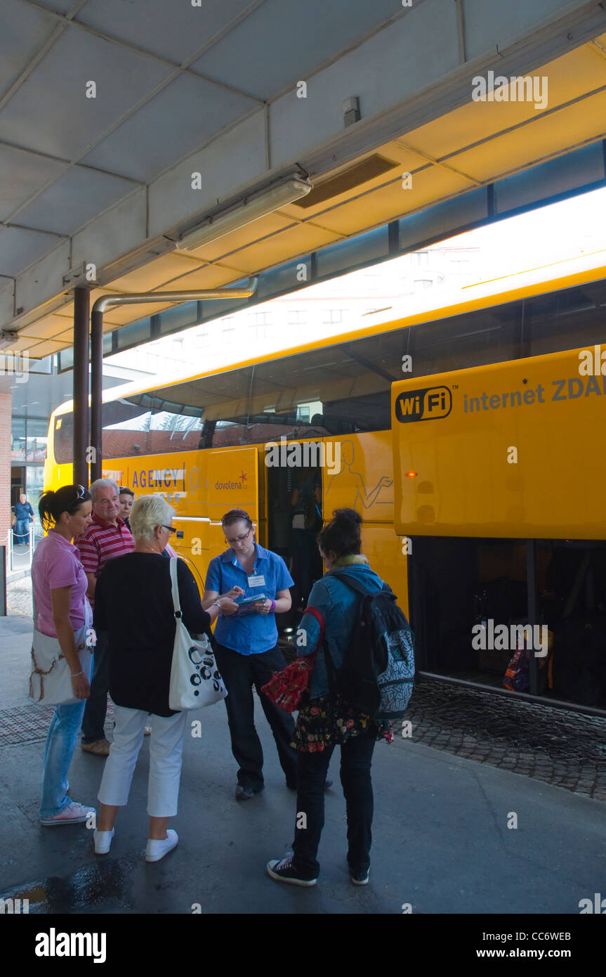 Person people getting on a bus hi-res stock photography and images - Alamy
