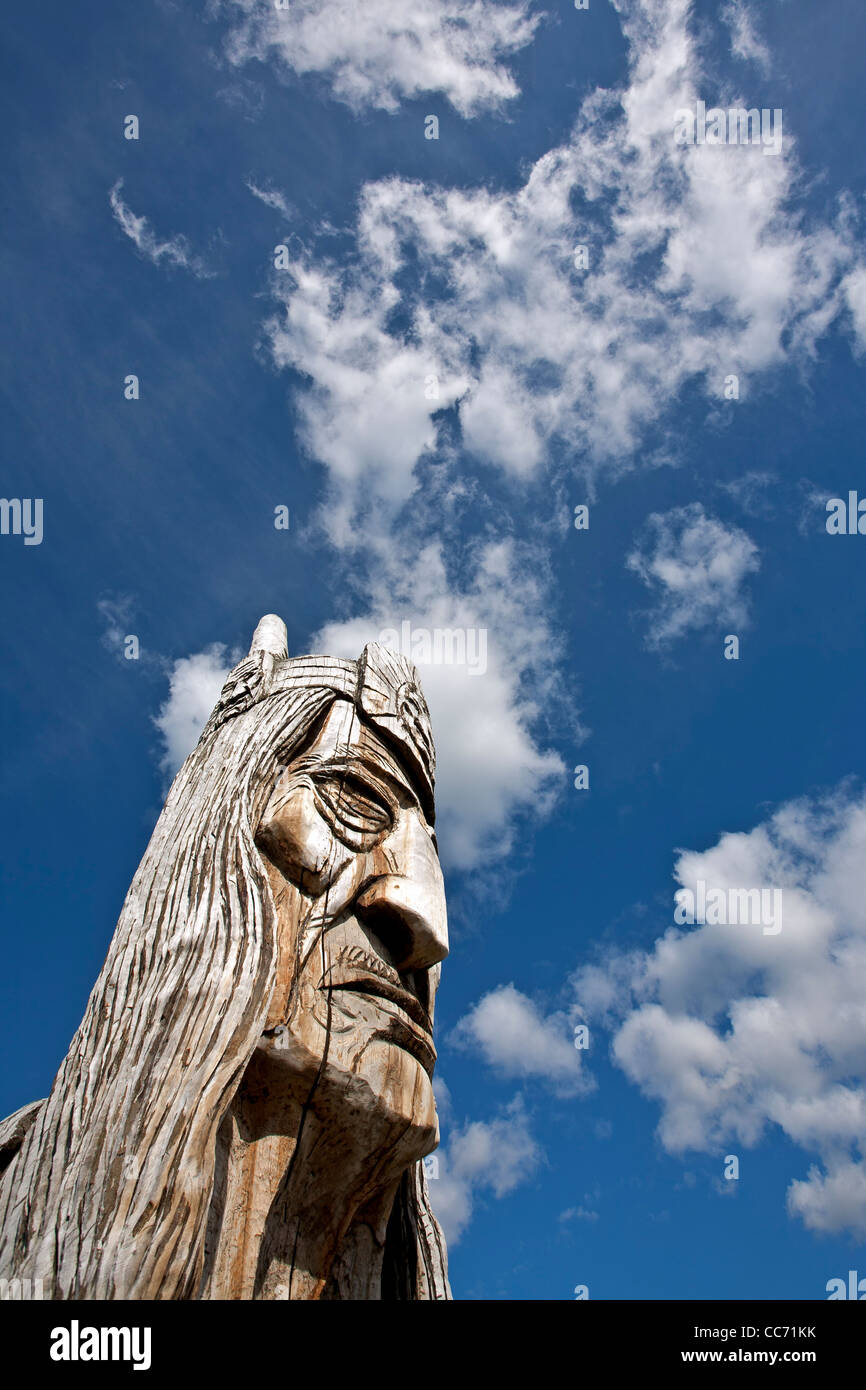 Wood sculpture.Valdez.Alaska Title: Trail of the whispering giants ...