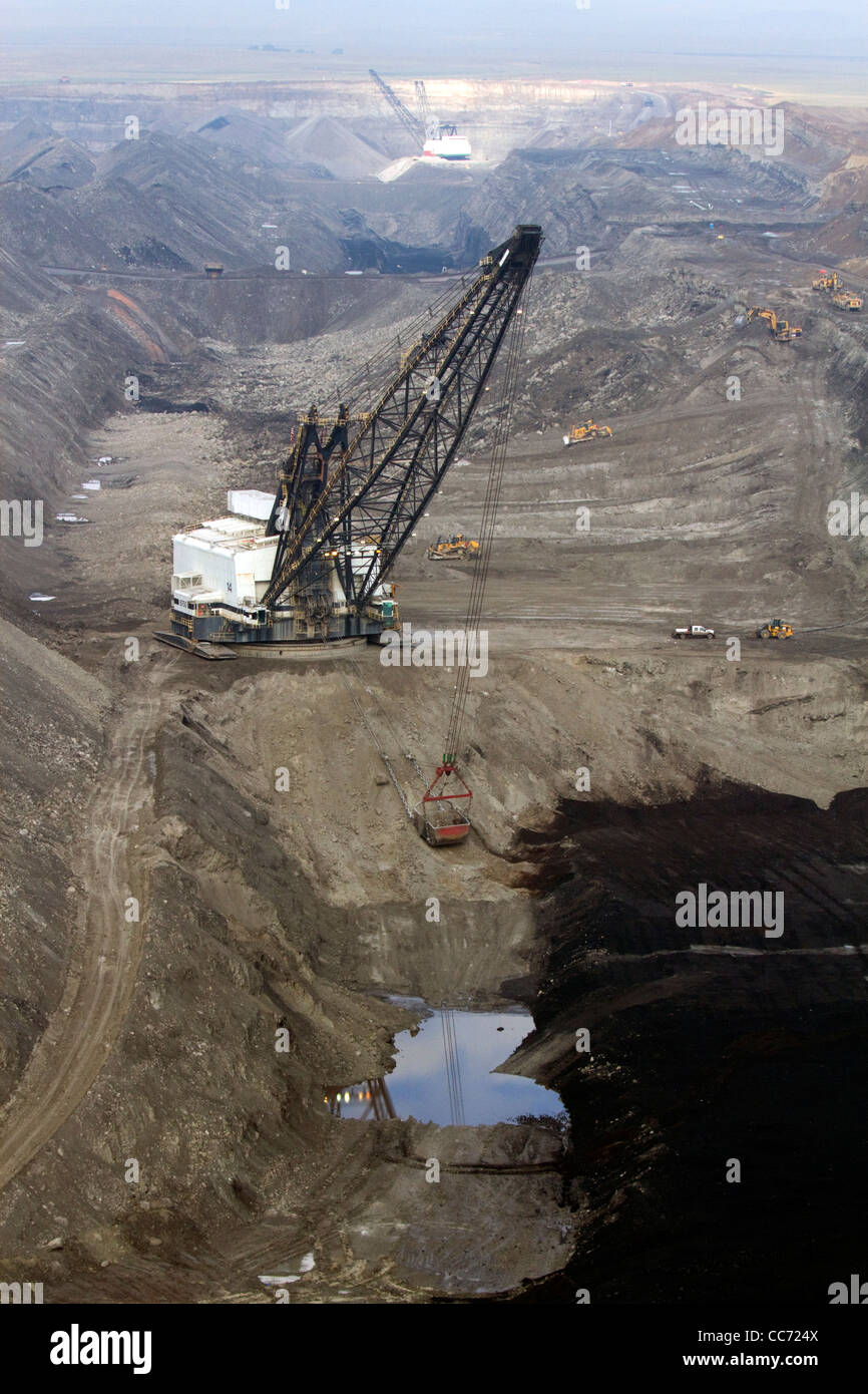 Coal Mine Mining Dragline High Resolution Stock Photography and Images ...