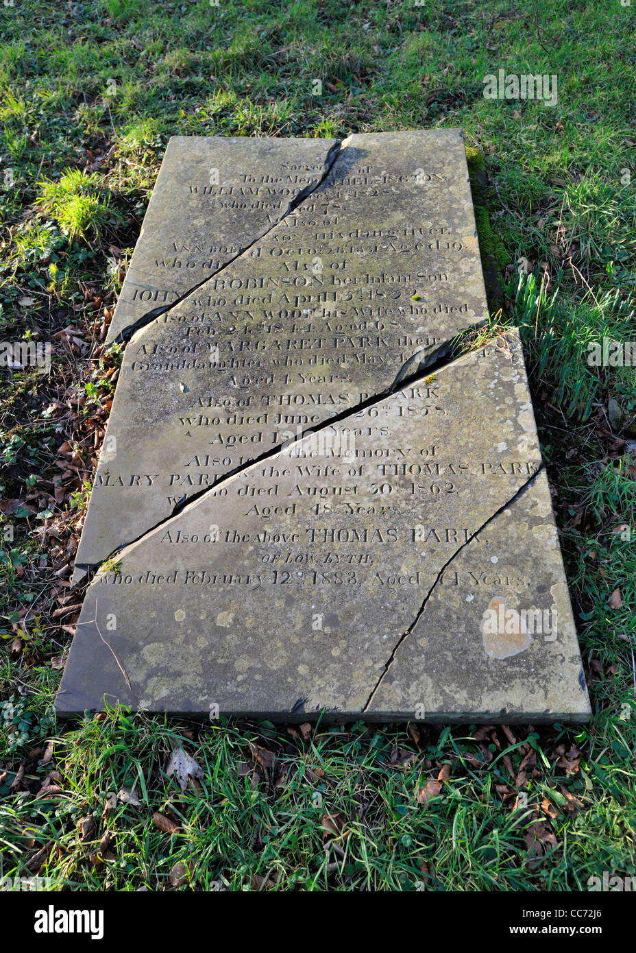 Broken gravestone grave hi-res stock photography and images - Alamy