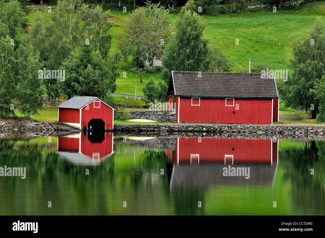 Red boathouses hi-res stock photography and images - Alamy