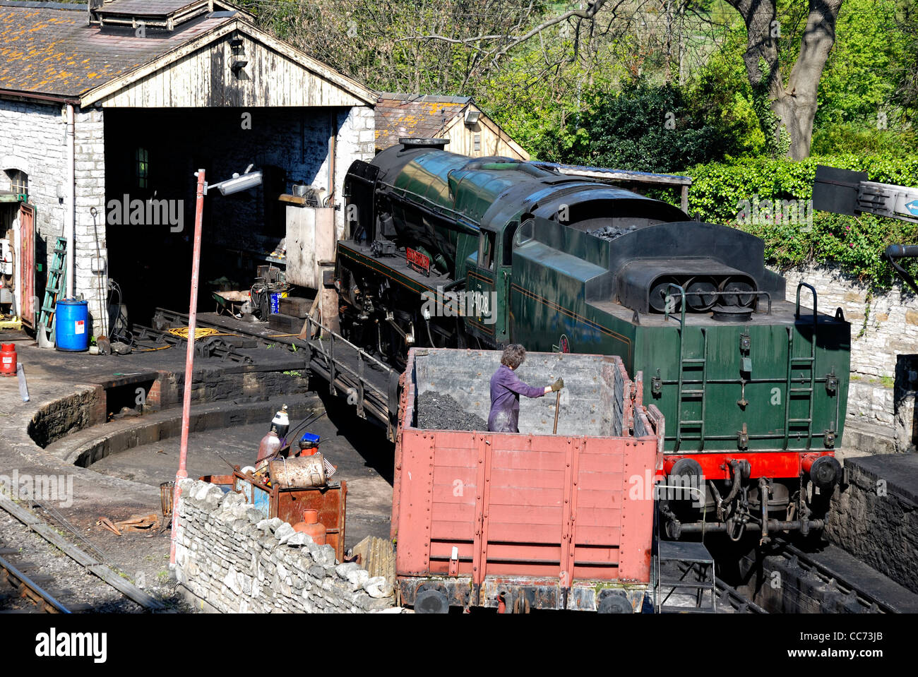 34028 eddystone on the turntable of the swanage railway dorset england ...