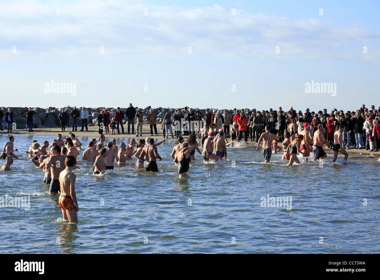 Swimmers sea france winter hi-res stock photography and images - Alamy