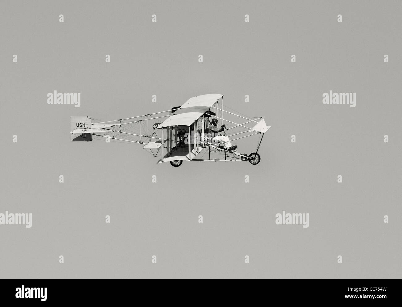 Pusher biplane hi-res stock photography and images - Alamy