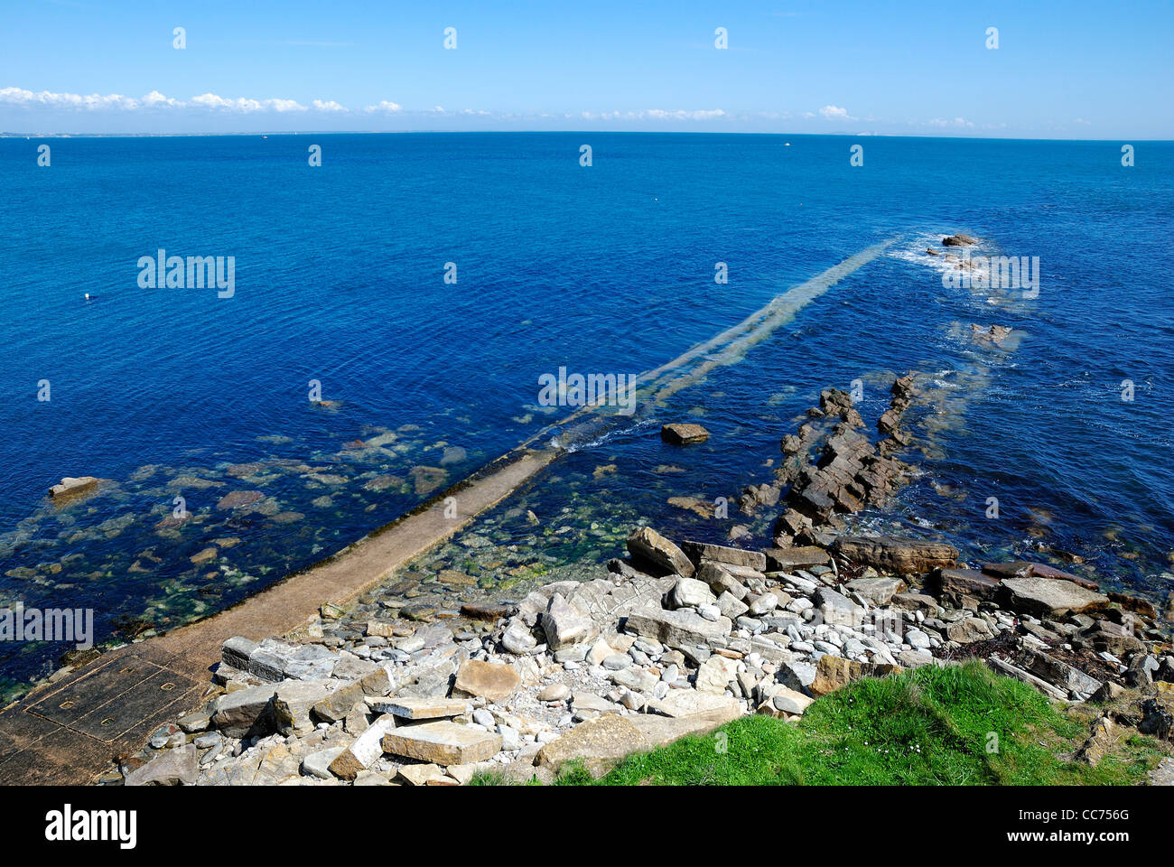 Sea pathway hi-res stock photography and images - Alamy