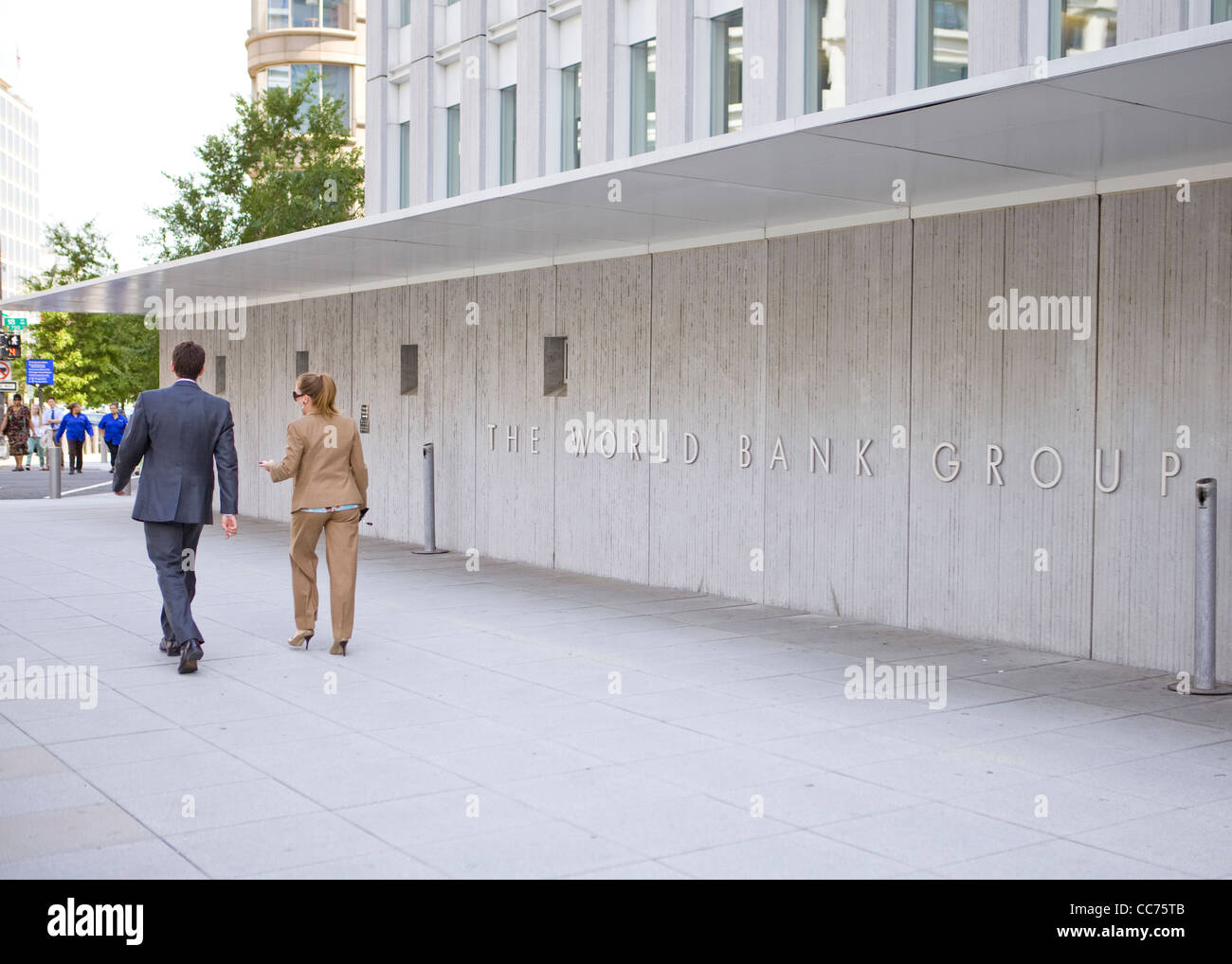 Bank headquarters hi-res stock photography and images - Alamy