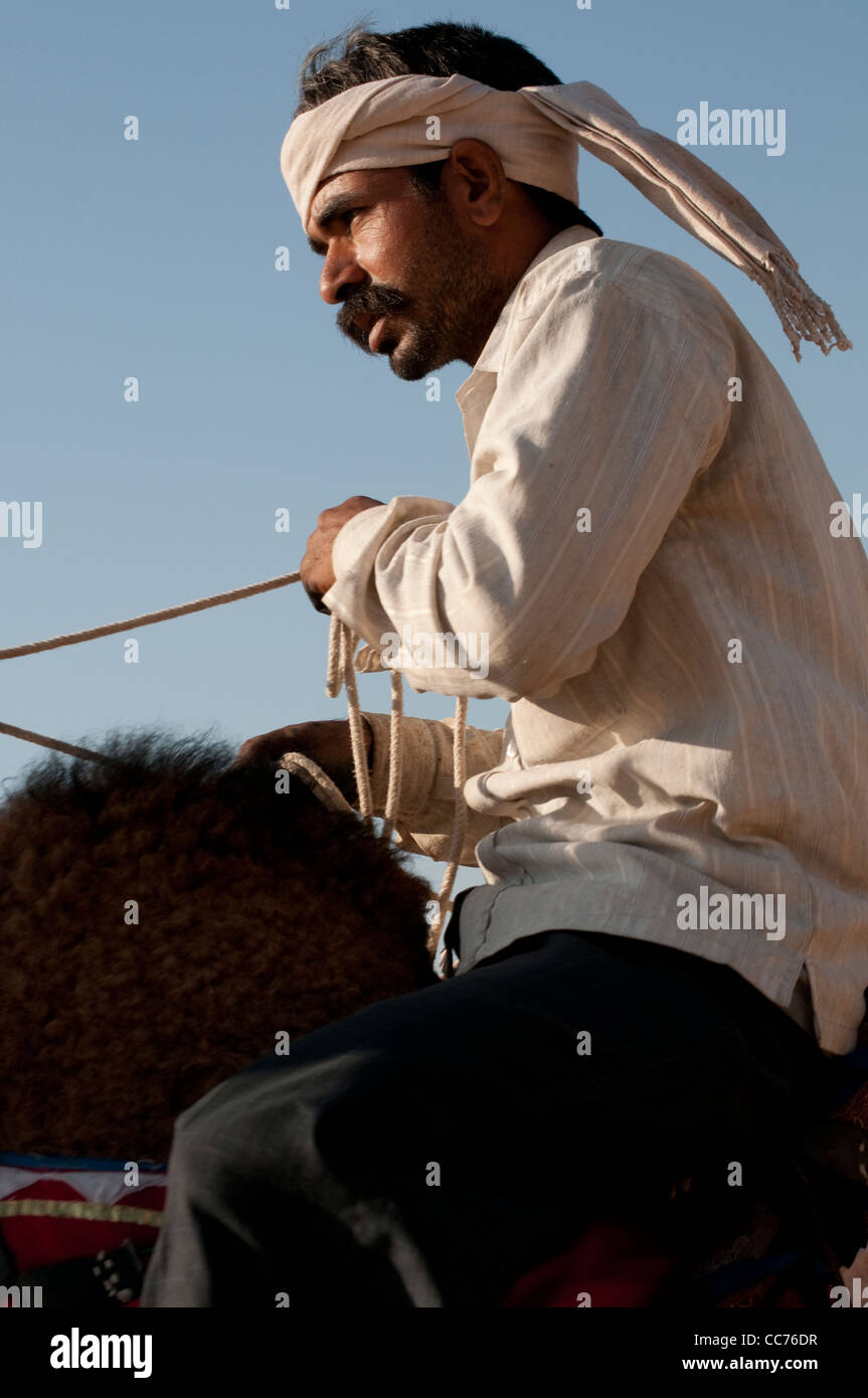 Man riding camel hi-res stock photography and images - Alamy