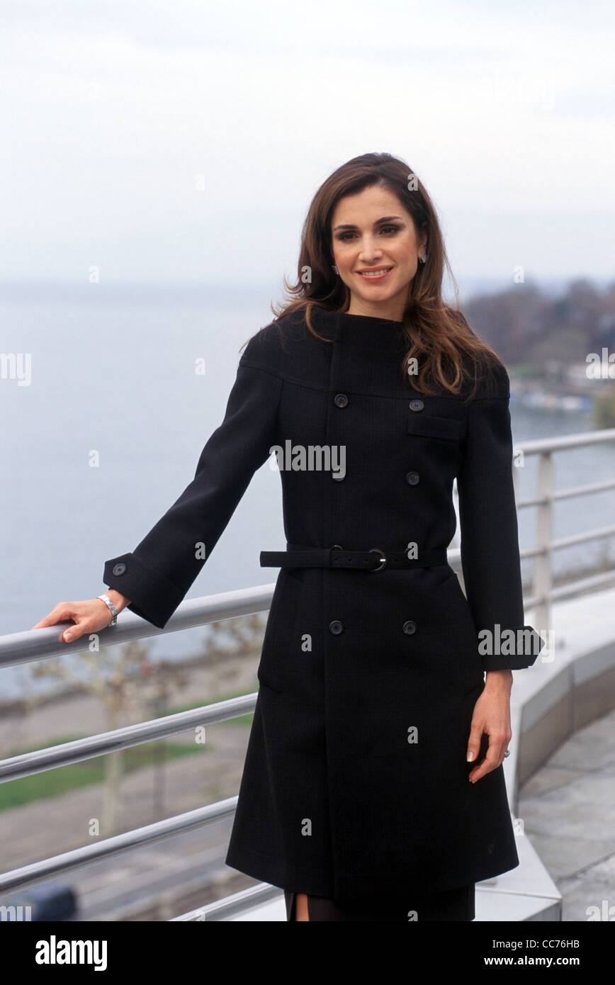 Queen Rania Jordan Portrait High Resolution Stock Photography and ...