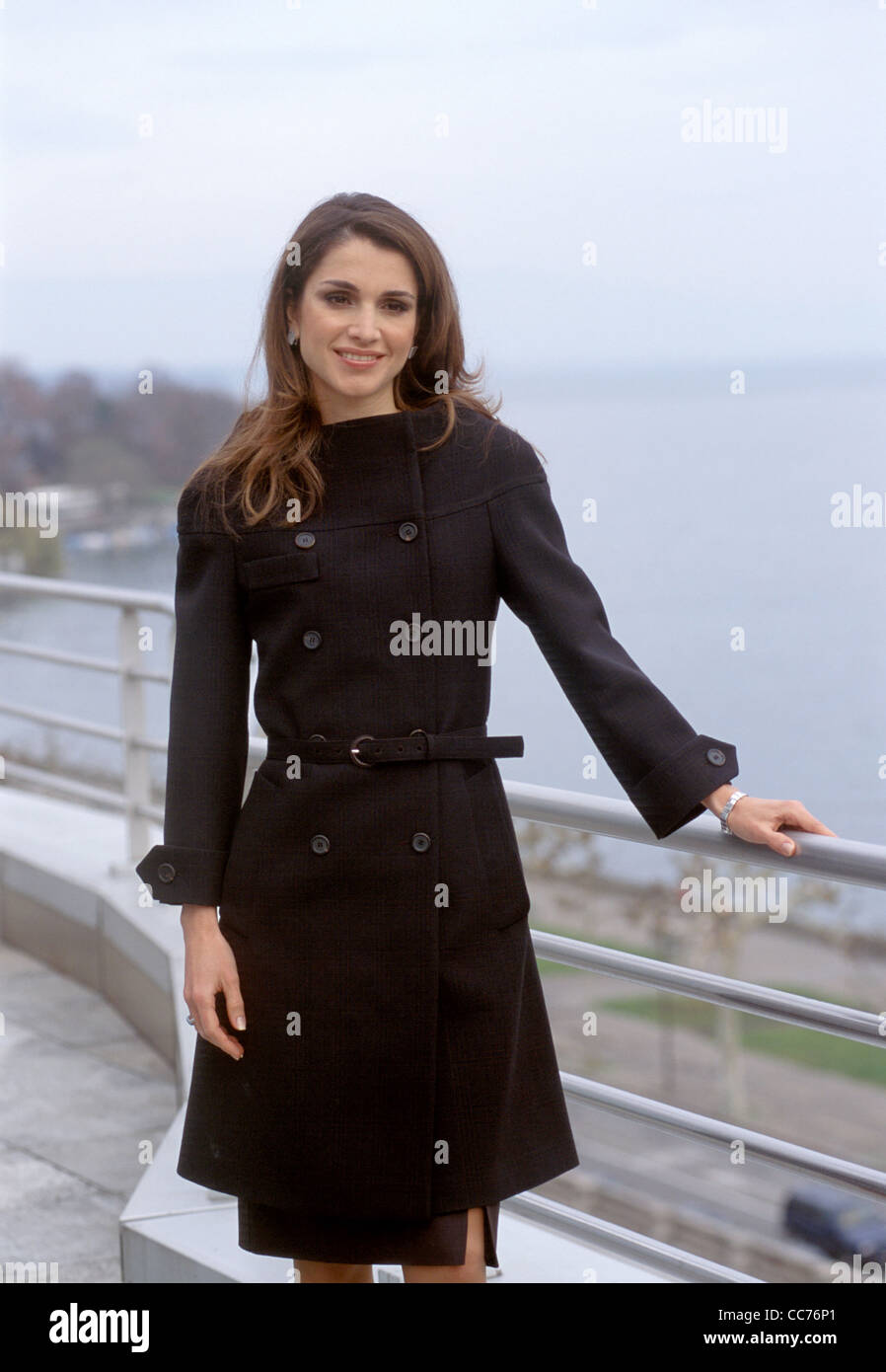 QUEEN RANIA OF JORDAN - Exclusive portrait session in Geneva ...